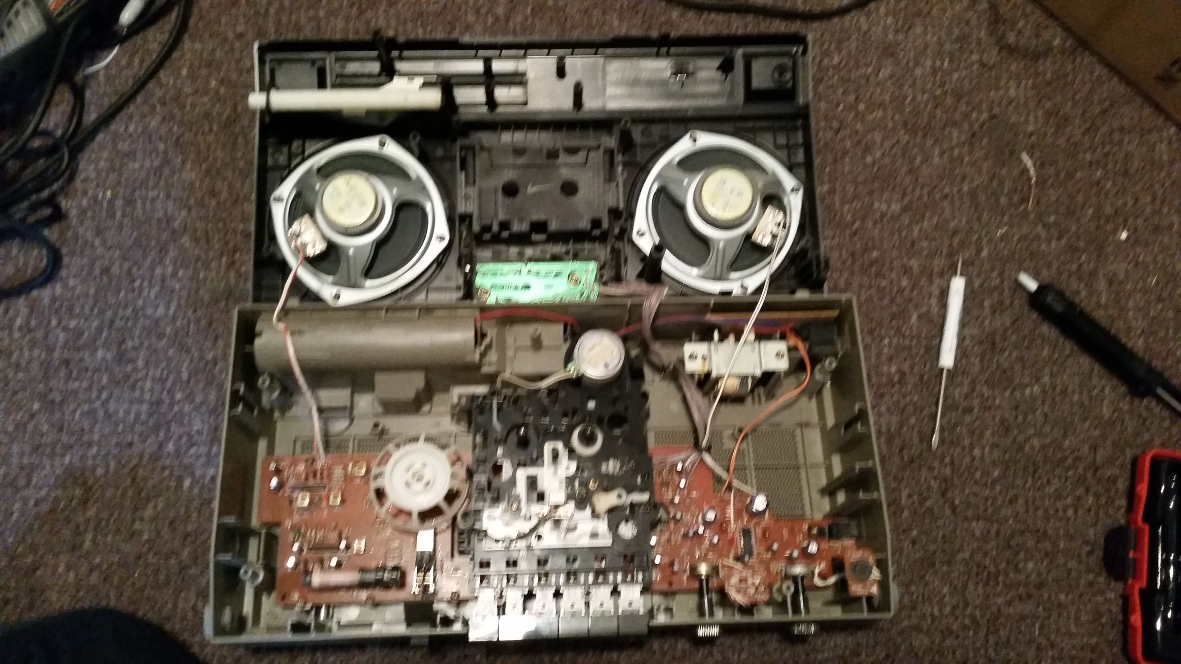 Big 'ol Bluetooth Boombox : 11 Steps (with Pictures) - Instructables