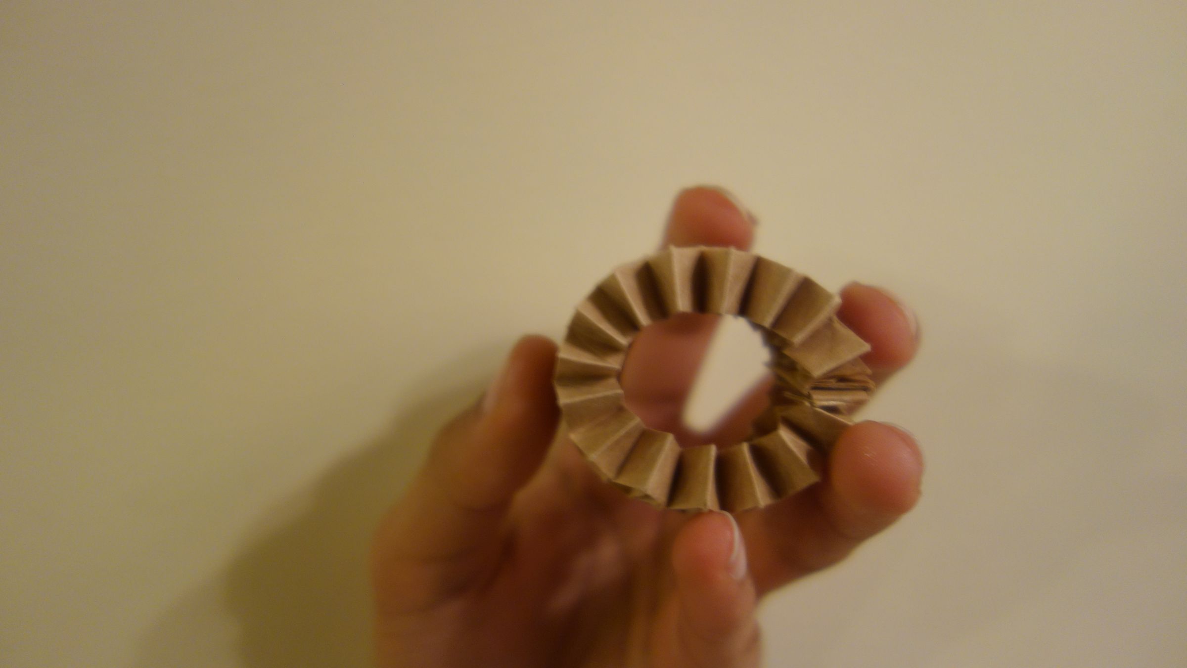 Expanding/collapsing Origami Bracelet : 12 Steps (with Pictures ...