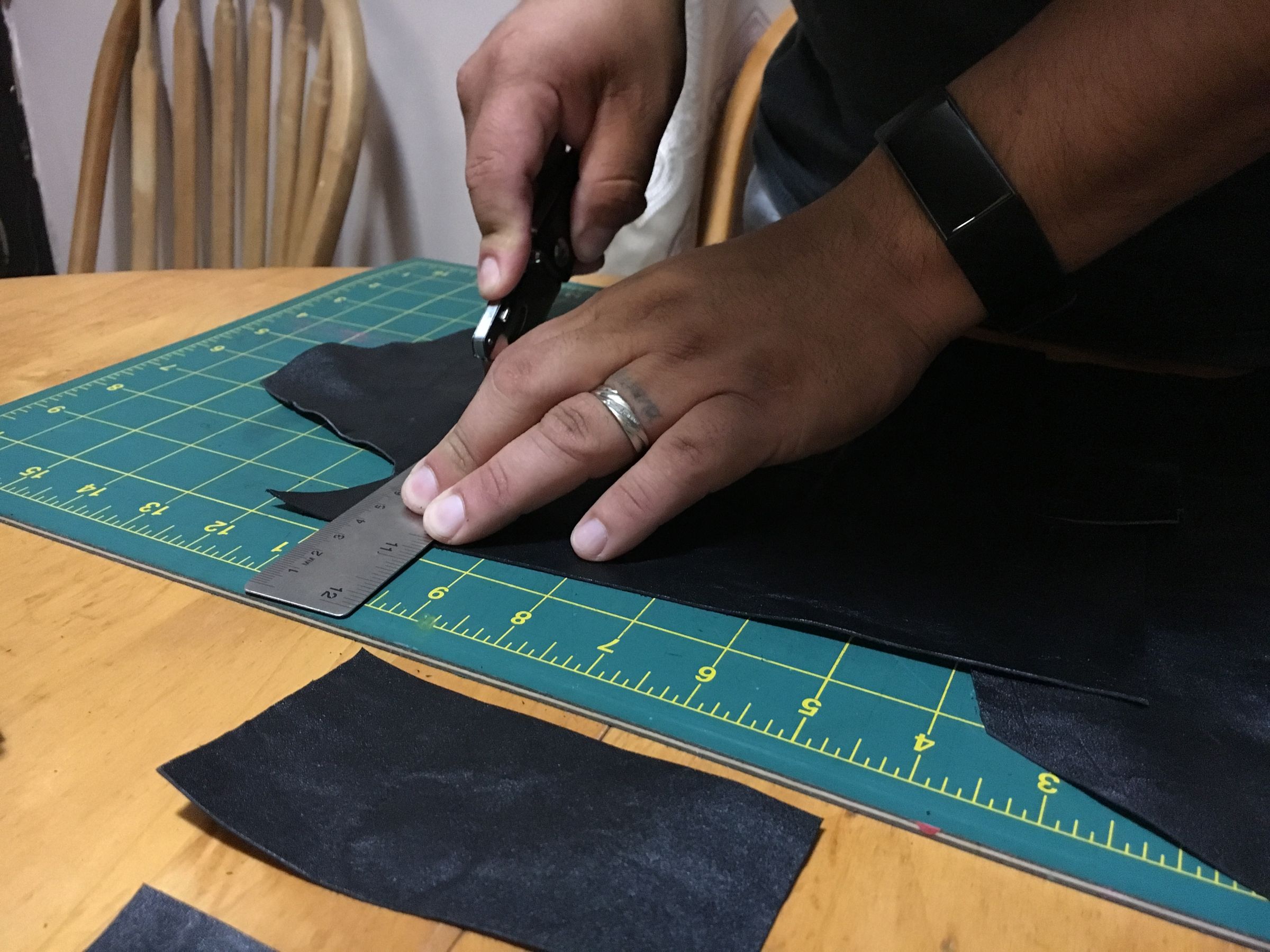 BIFOLD WALLET : 17 Steps (with Pictures) - Instructables