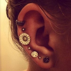 How to Properly Pierce the Ear : 5 Steps - Instructables