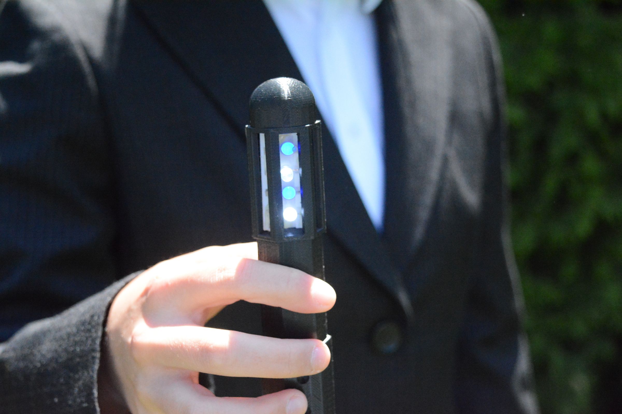 DIY Neuralyzer and Men in Black Costume : 6 Steps (with Pictures ...