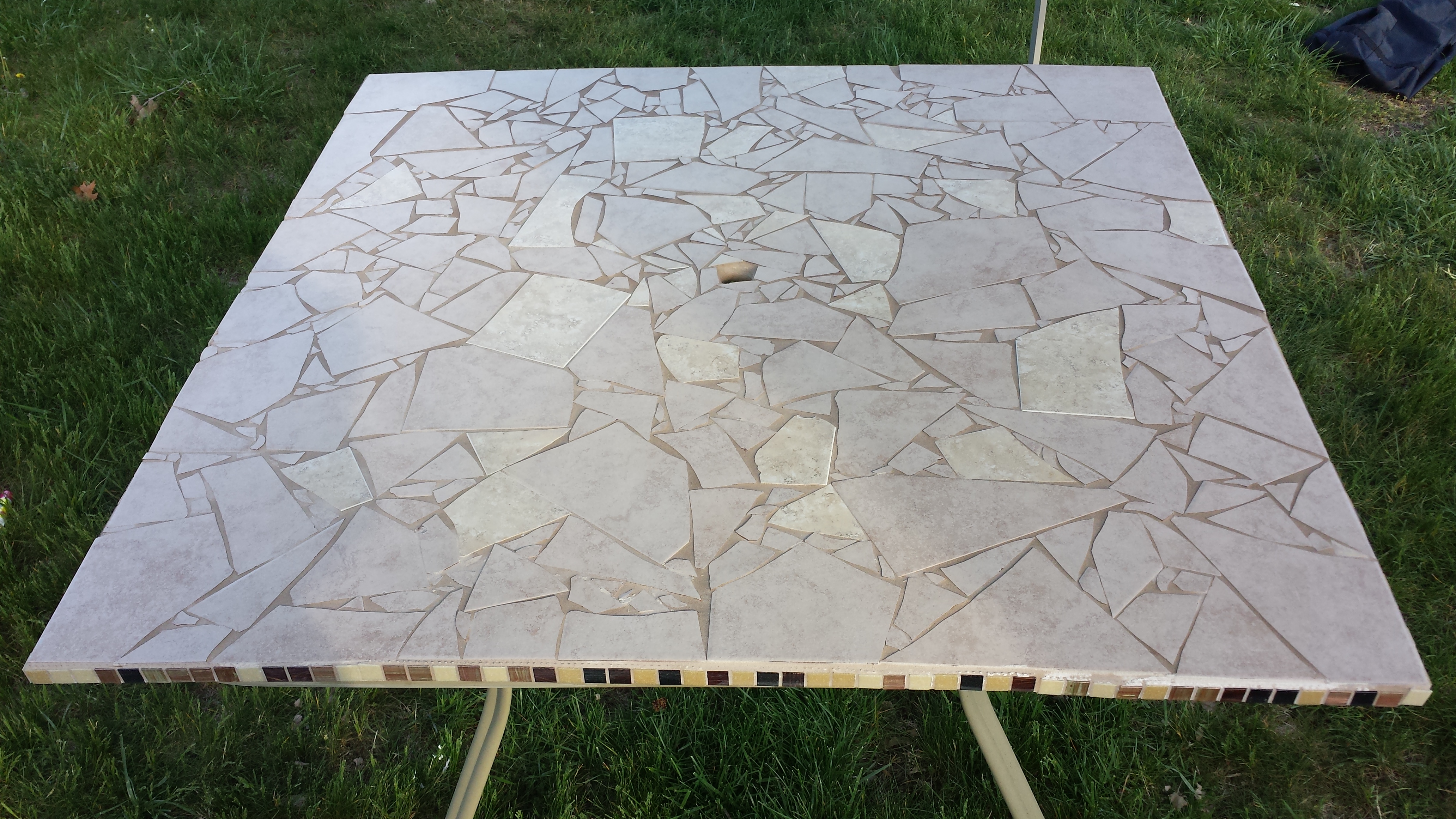 Fail! Patio Table Top Replacement : 5 Steps (with Pictures) - Instructables