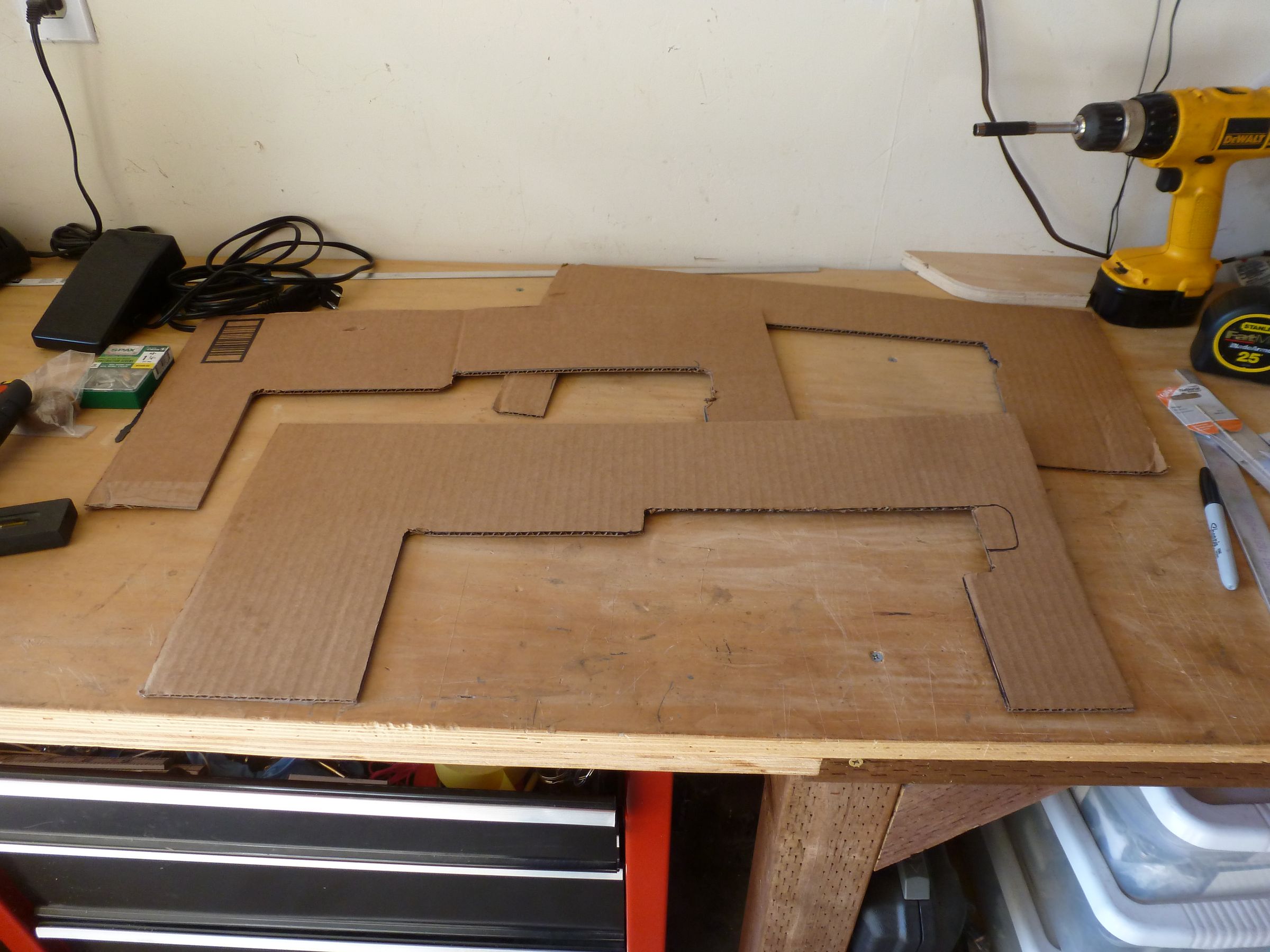 Folding Sewing Machine Table : 9 Steps (with Pictures) - Instructables