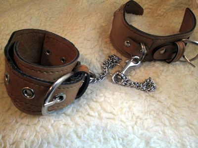 Make Handcuffs From a Suitcase : 5 Steps (with Pictures) - Instructables
