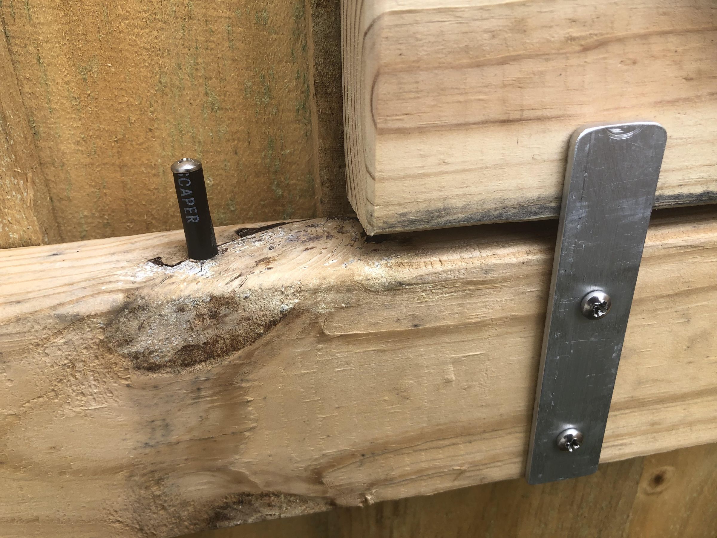 Concealed Gate and Pivoting Slide Bolt : 10 Steps (with Pictures ...