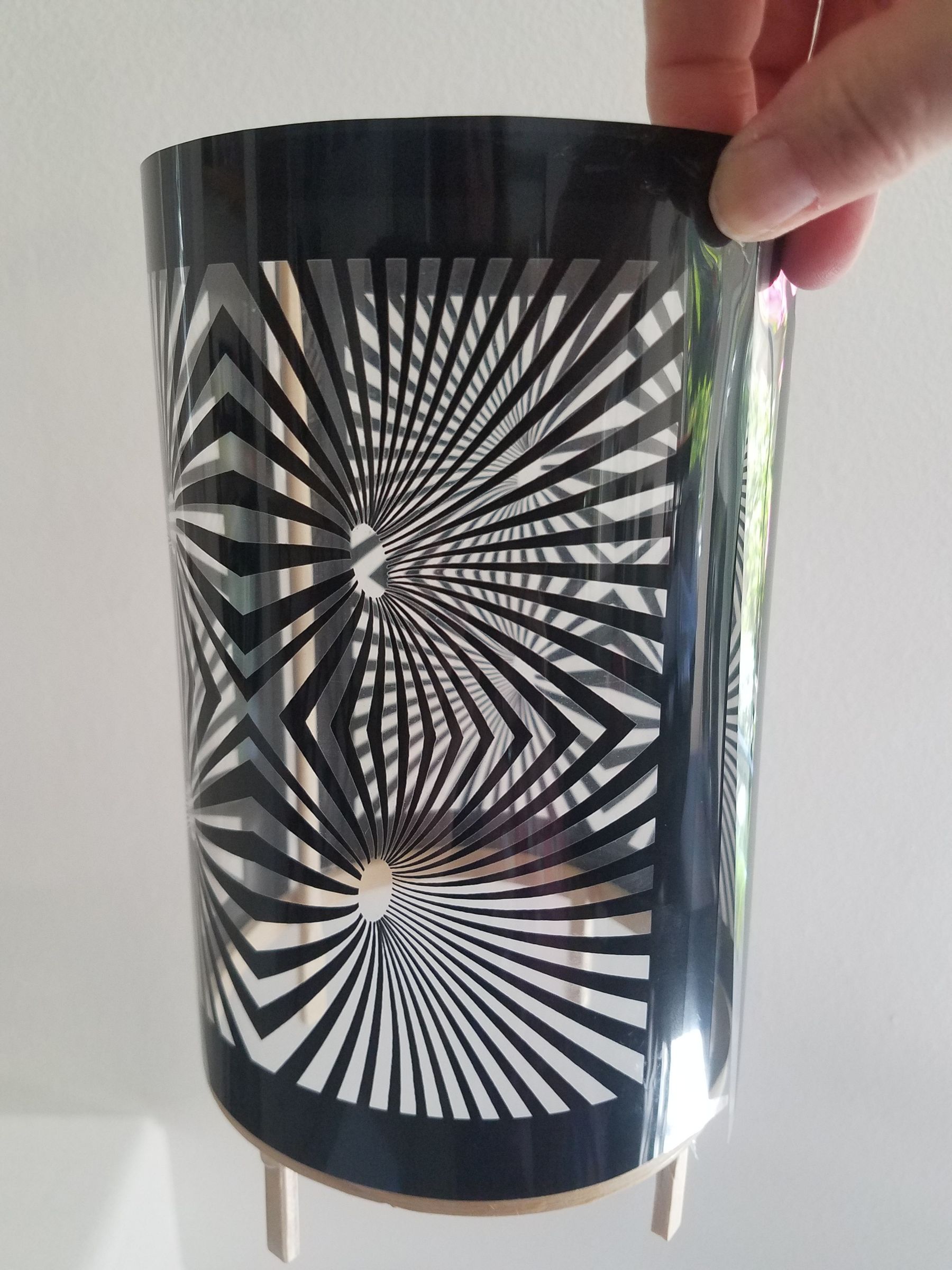 Psychedelic 70s Motion Lamp : 8 Steps (with Pictures) - Instructables