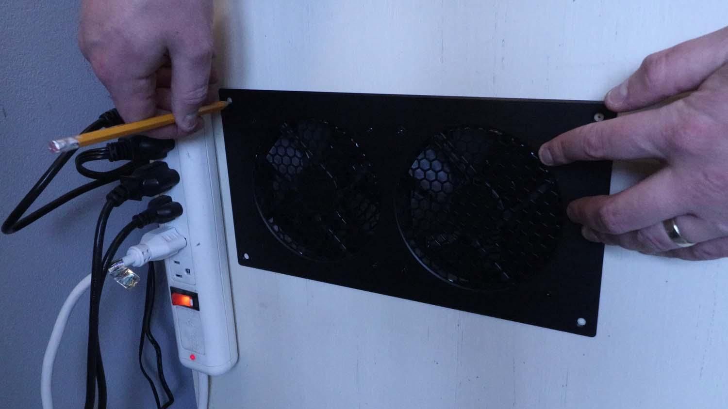 Installing a Computer Cabinet Ventilation Fan : 6 Steps (with Pictures ...