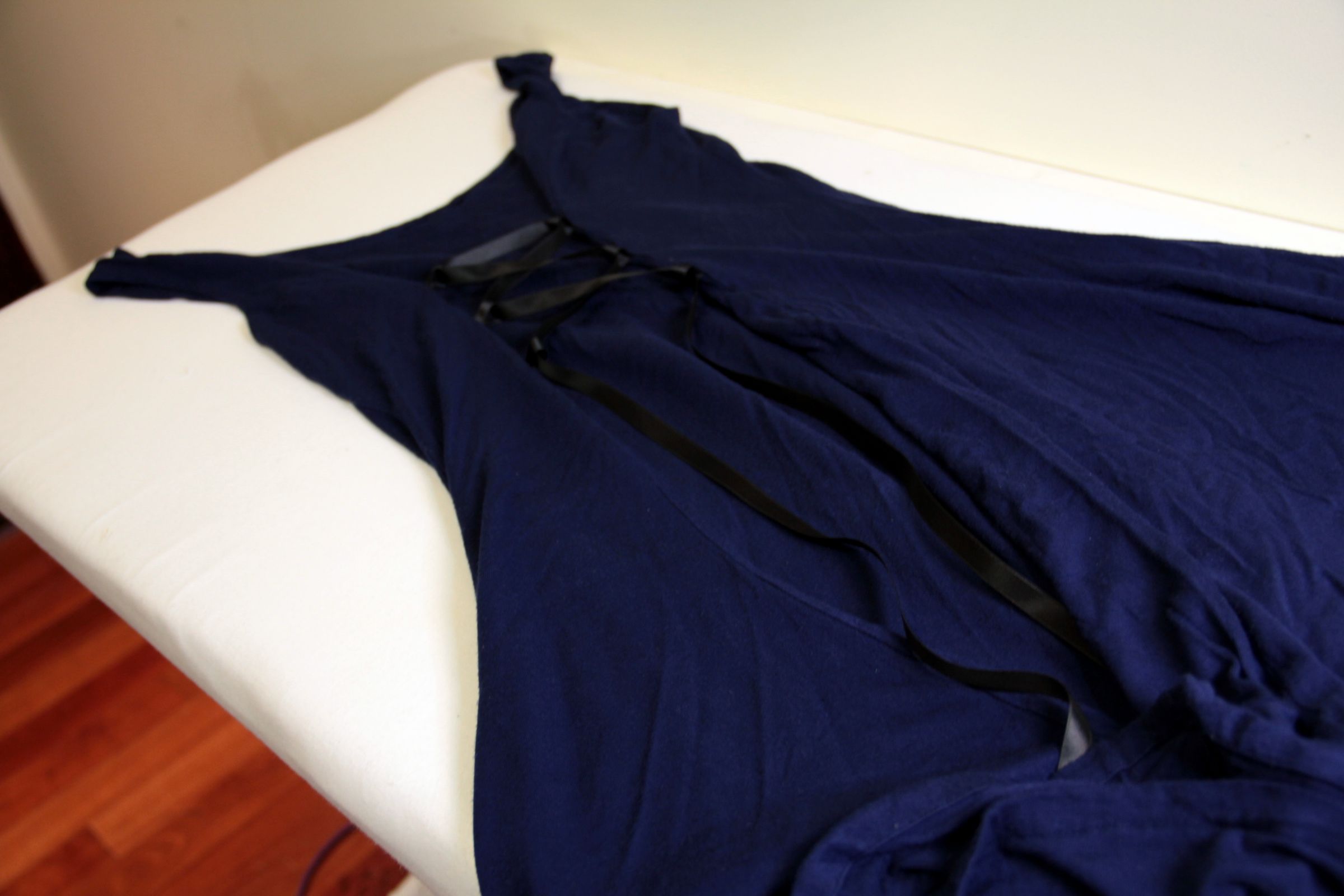 Add a Laced Back to a Dress : 9 Steps (with Pictures) - Instructables