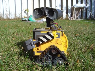 Build an Autonomous Wall-E Robot : 12 Steps (with Pictures) - Instructables