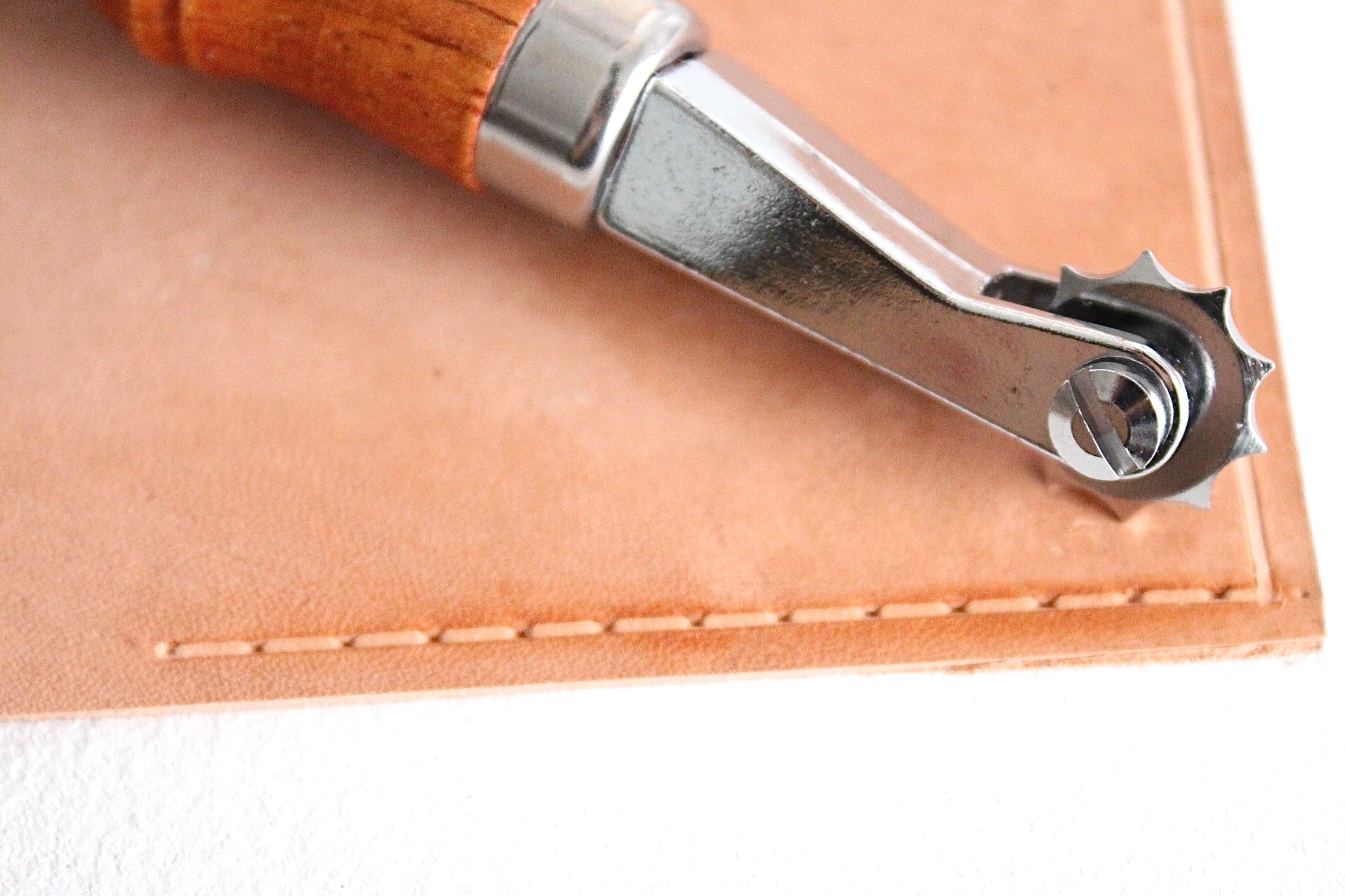 How to Prepare Leather for Sewing : 6 Steps (with Pictures) - Instructables