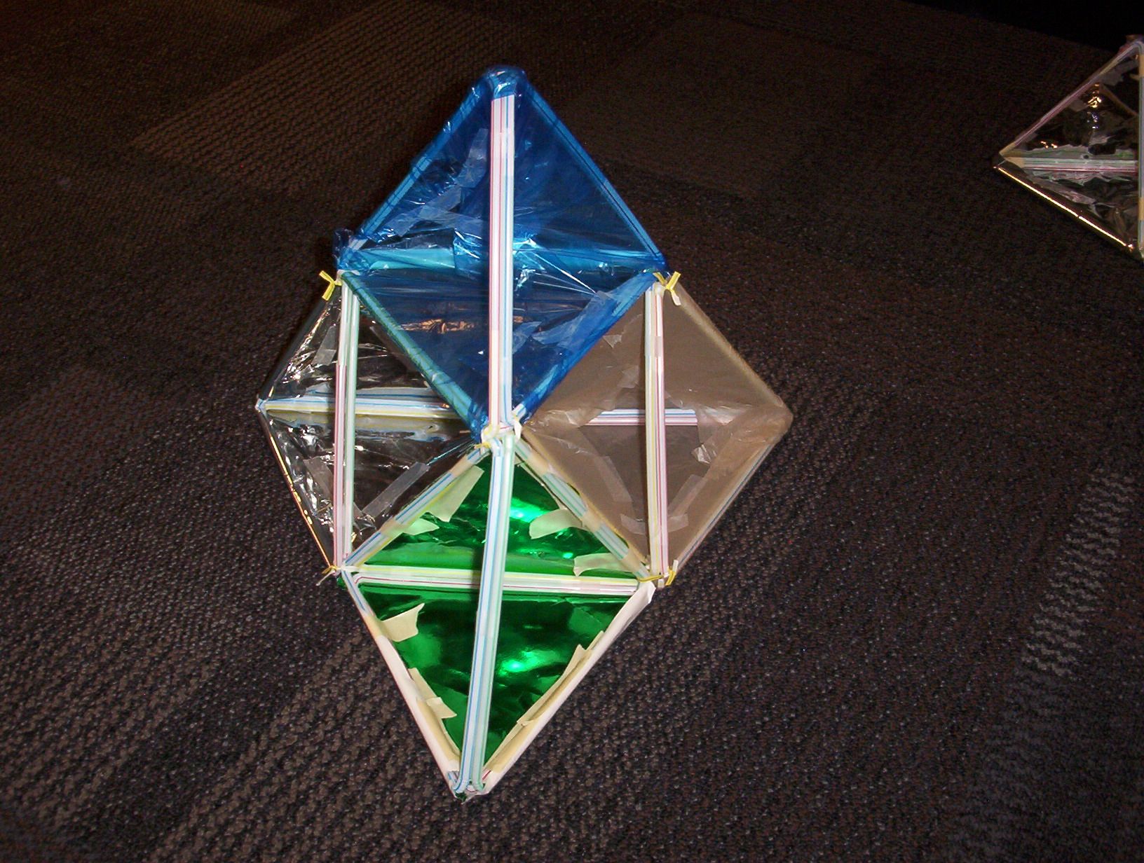 Tetrahedral Kite : 8 Steps - Instructables