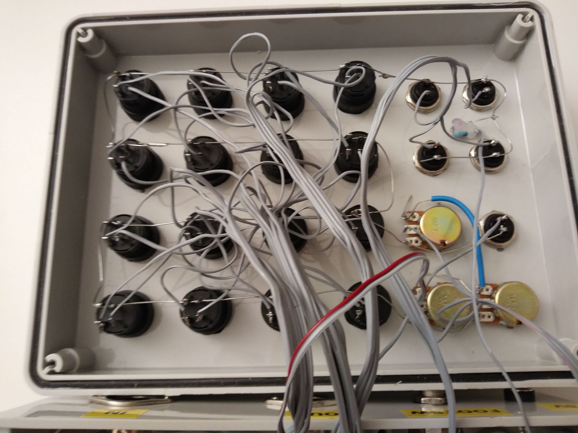 Arduino MIDI Rhythm Section Sequencer : 8 Steps (with Pictures ...