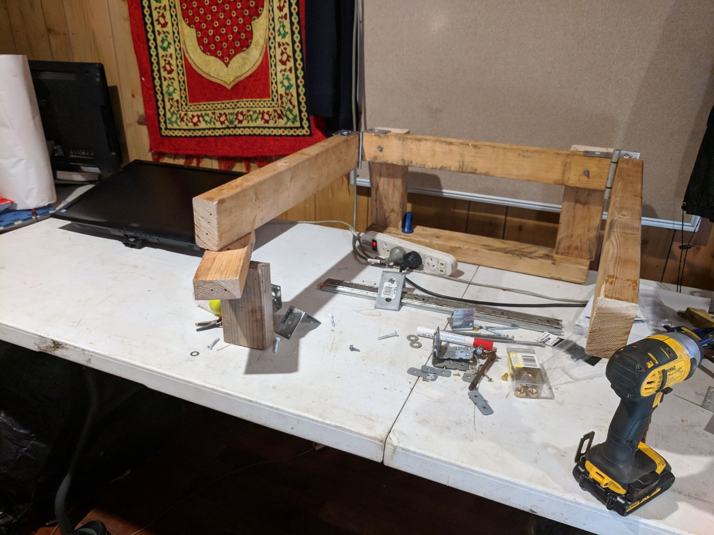 Build an Adjustable Triple Monitor Stand : 6 Steps - Instructables