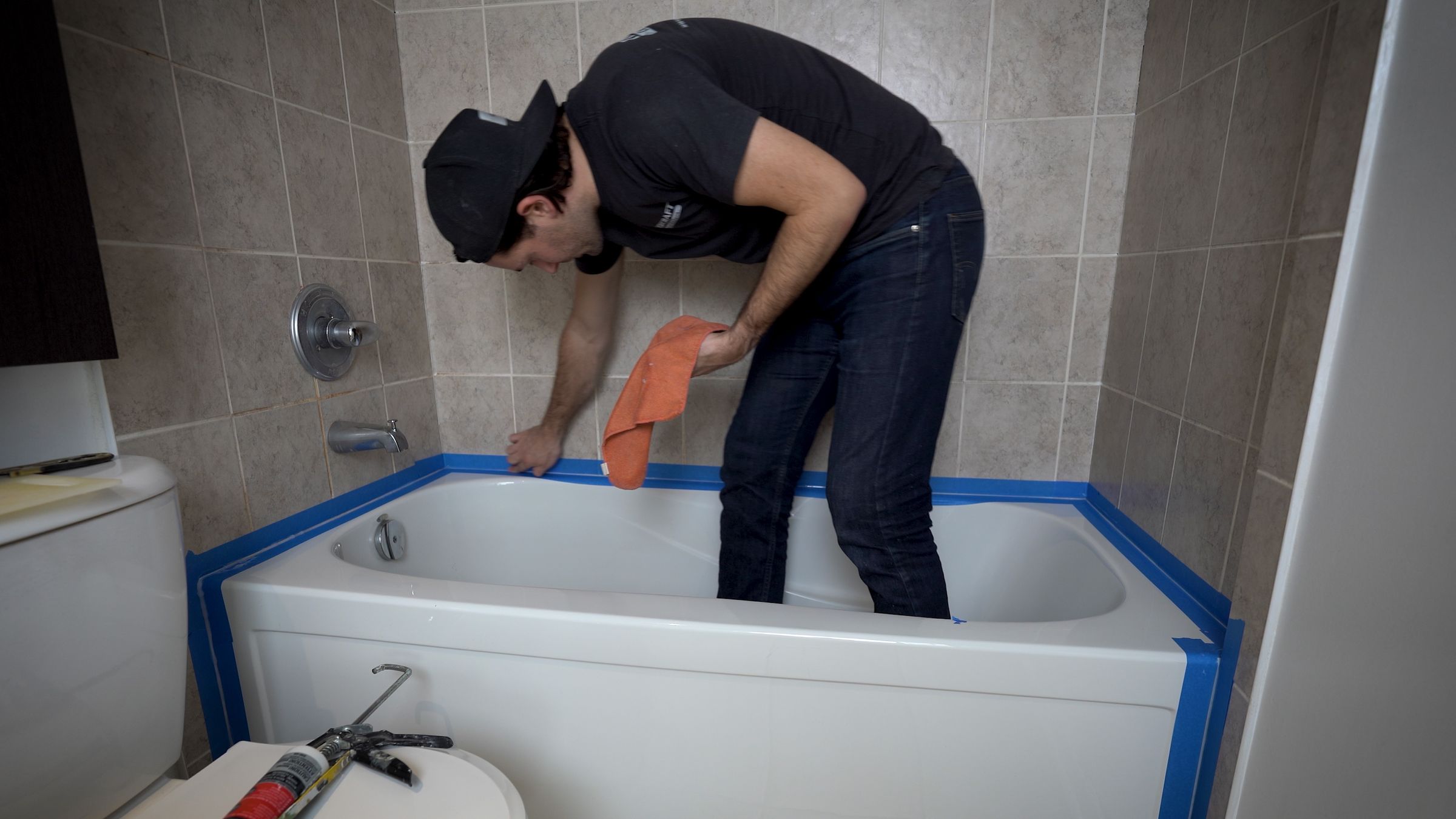 Fixing Moldy Caulking in the Bathroom : 12 Steps (with Pictures ...