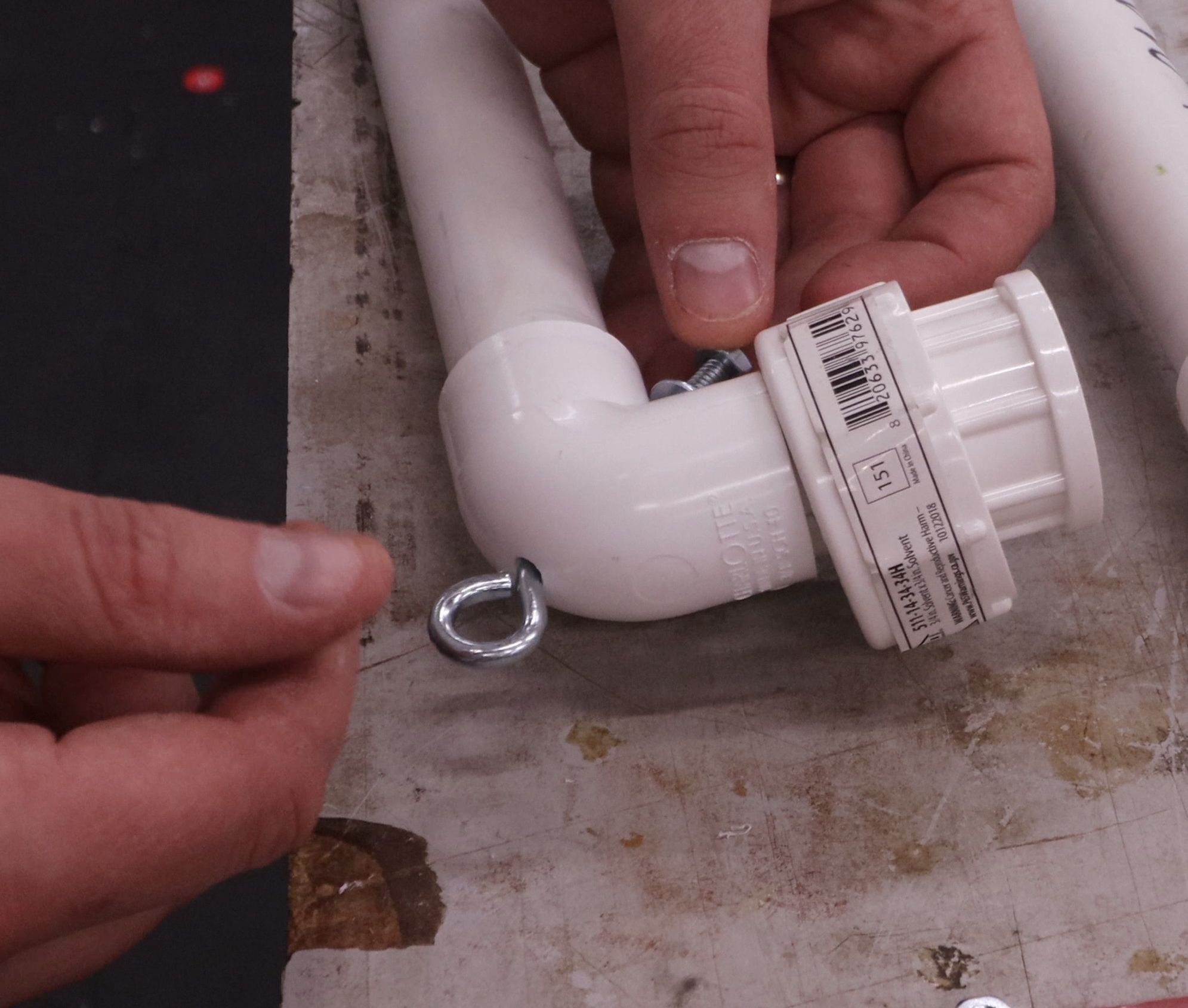 DIY Inexpensive Collapsible Projector Screen Frame : 8 Steps (with ...