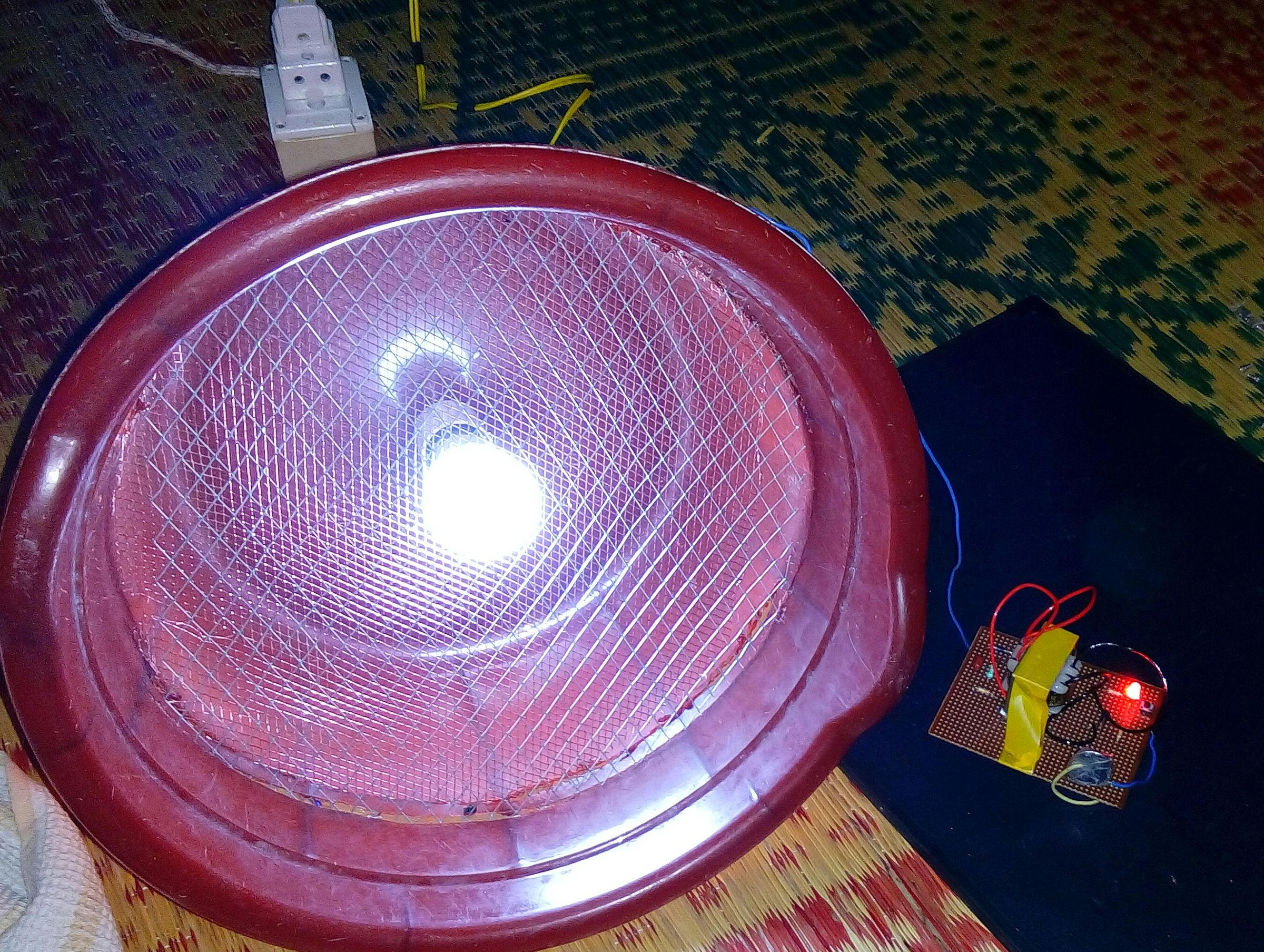 Bucket Fly Zapper : 10 Steps (with Pictures) - Instructables
