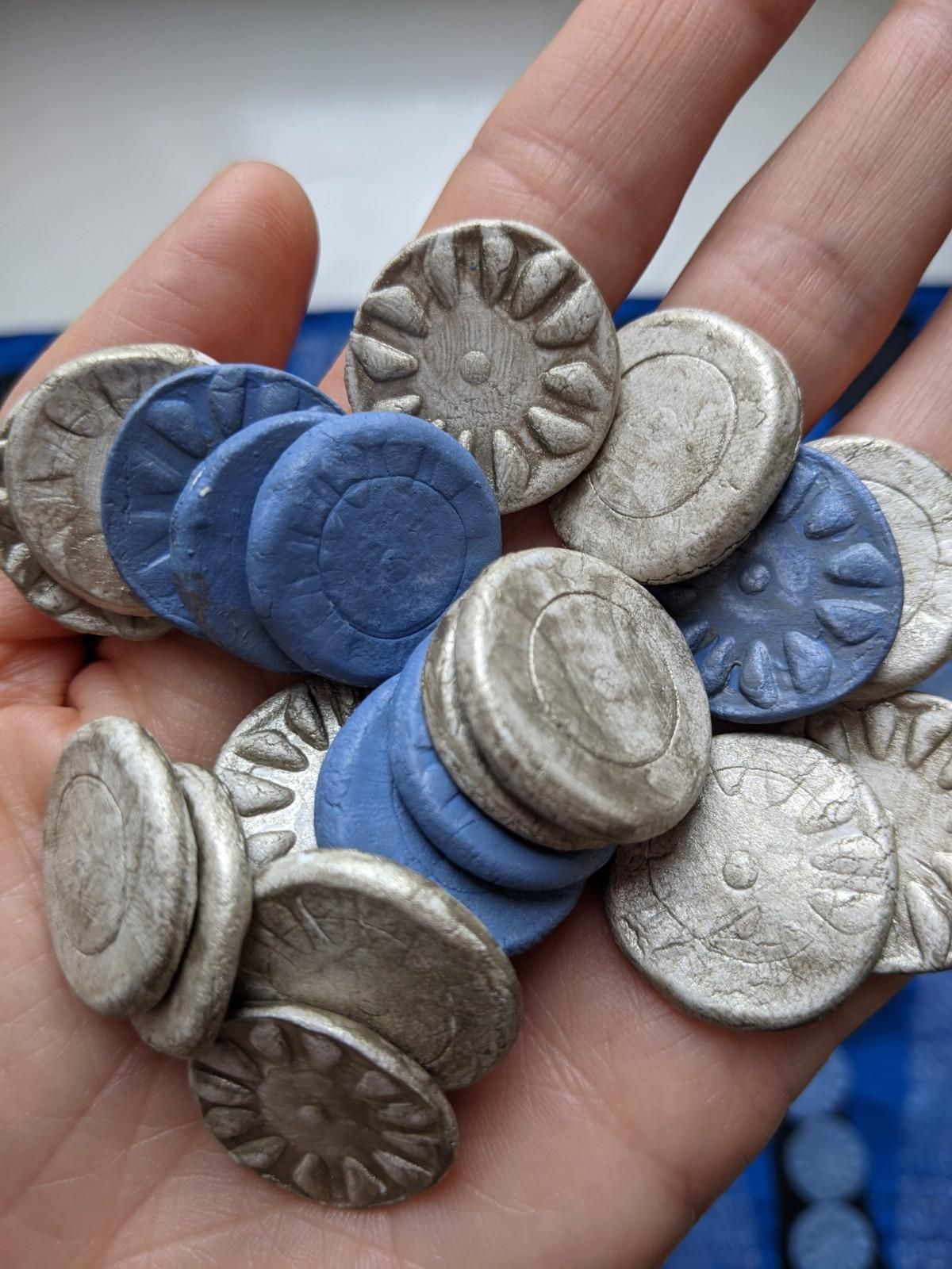 Upcycled Fabric Backgammon Board : 10 Steps (with Pictures) - Instructables