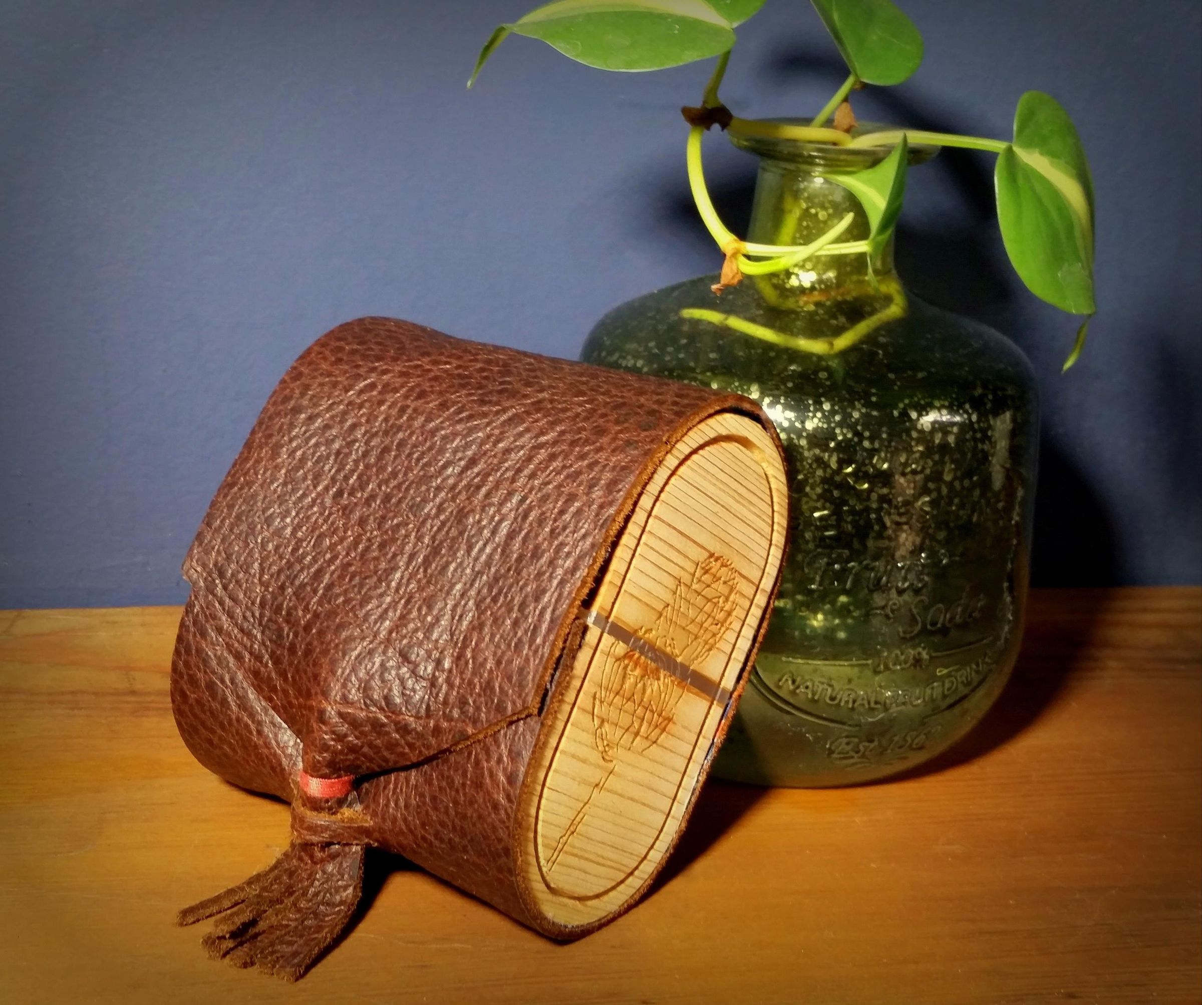 Make Your Own Leather and Wood Pouch : 9 Steps (with Pictures ...