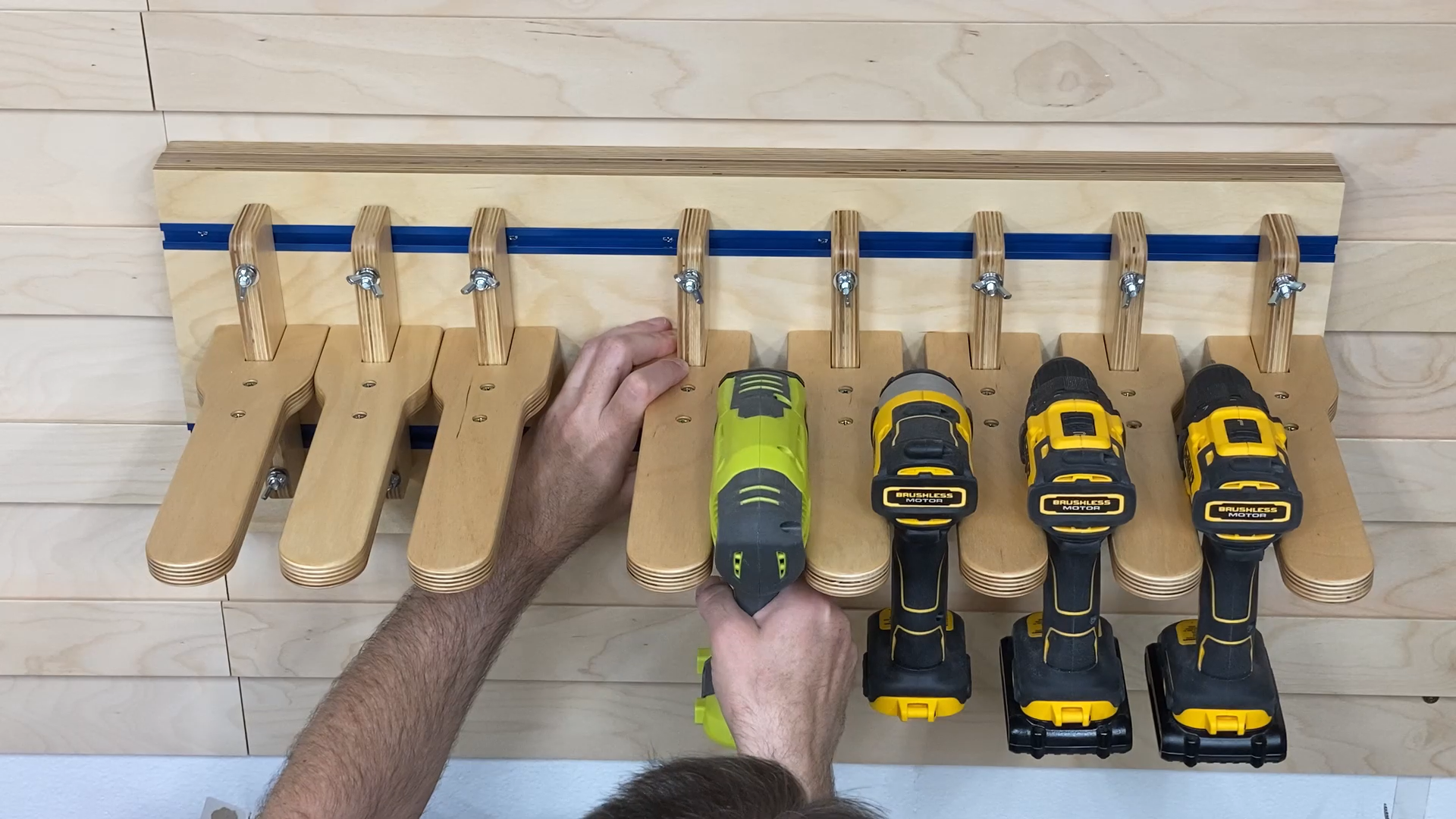 Adjustable Width Tool Charging Station : 12 Steps (with Pictures ...
