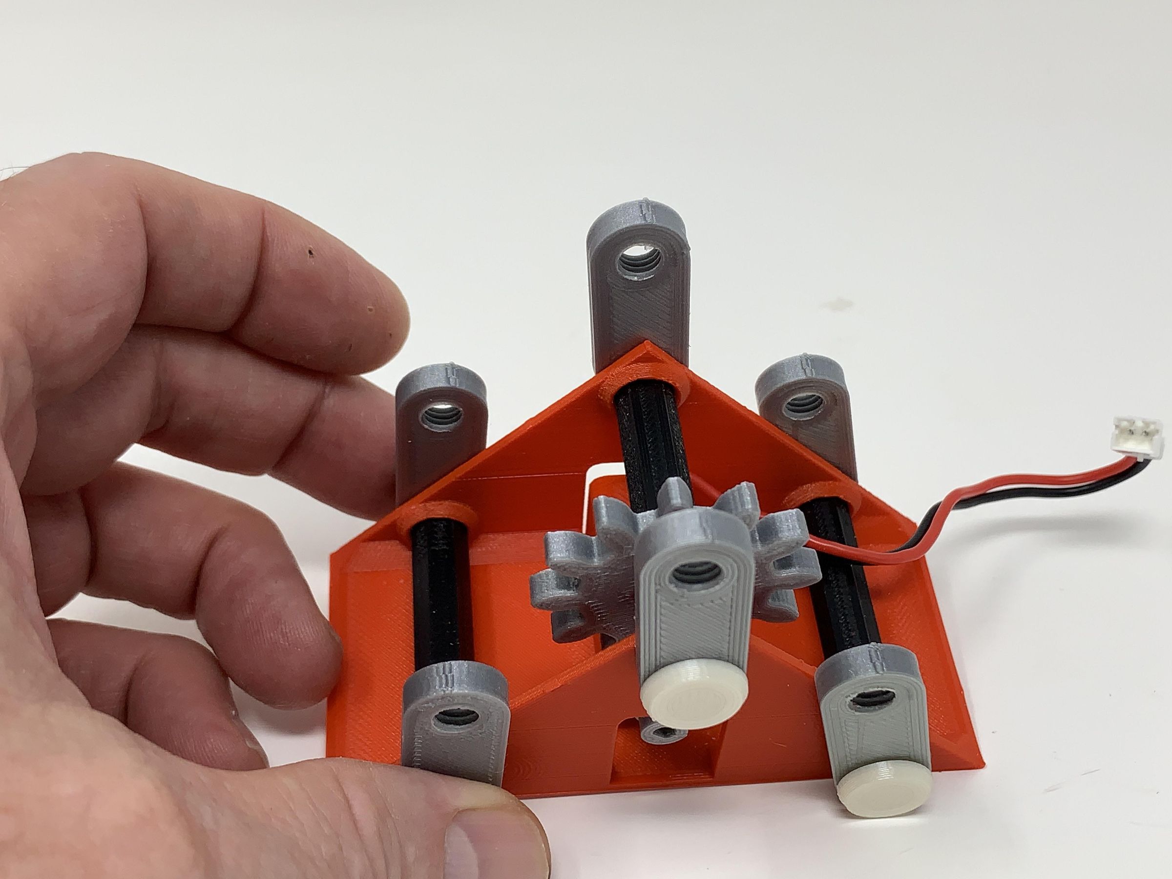 A Simple 3D Printed "Walking" Mechanism. (with Pictures) - Instructables