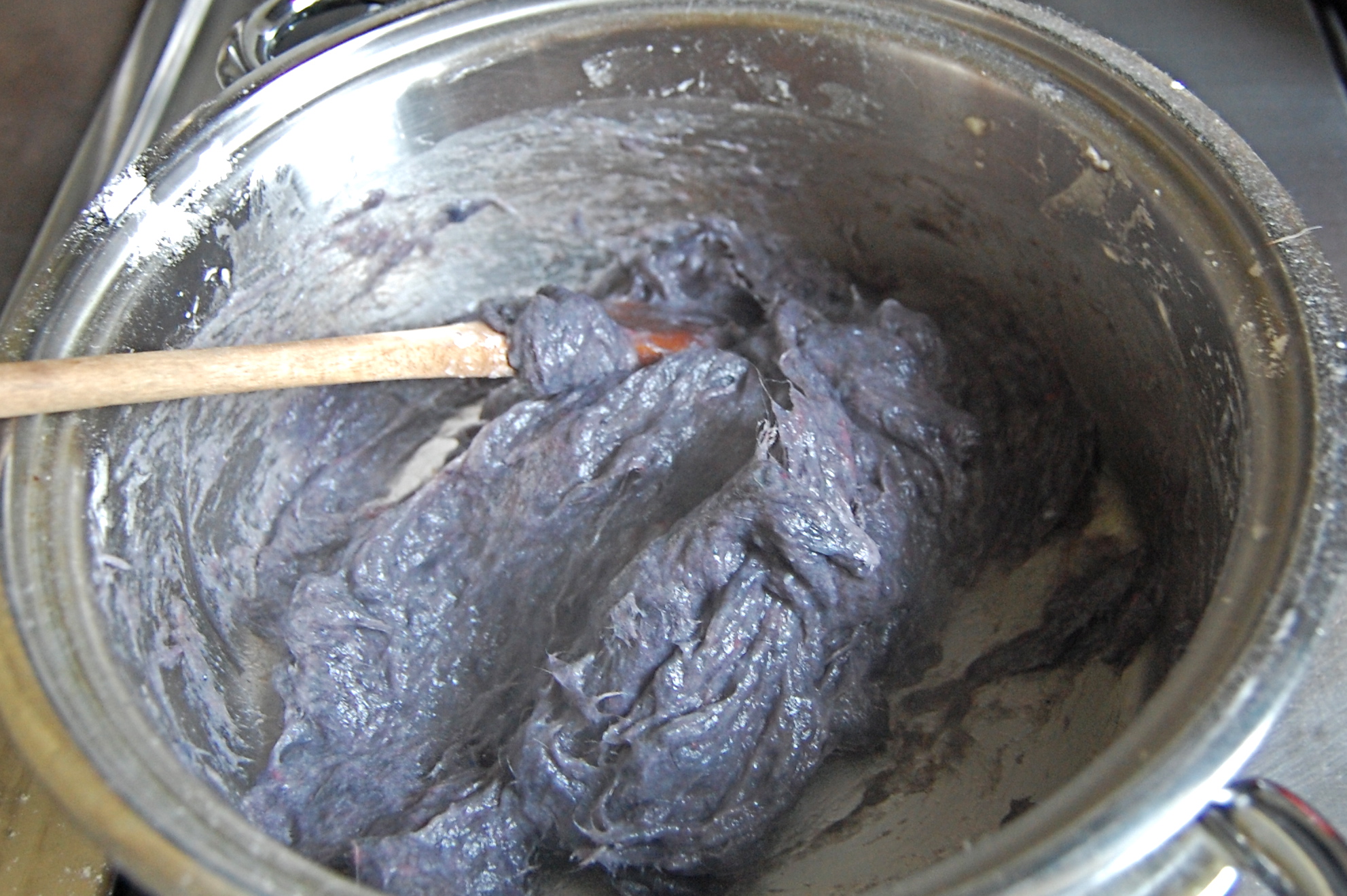 Modeling Clay Out of Laundry Lint : 4 Steps (with Pictures) - Instructables