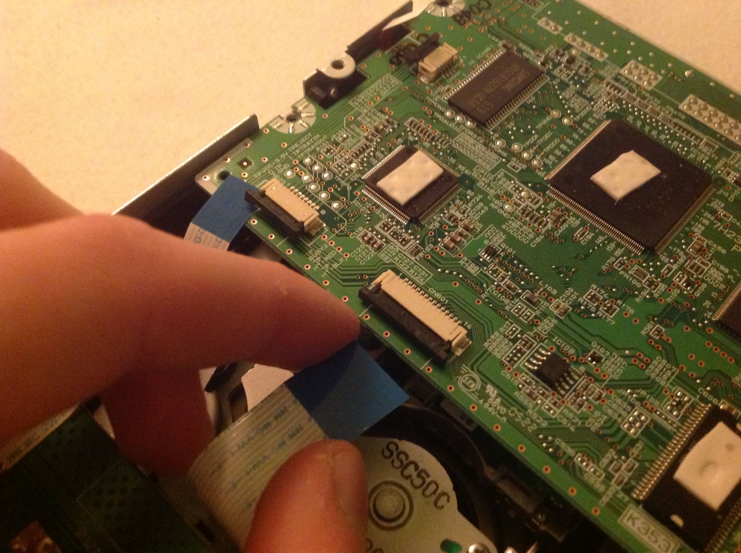 Salvage a Laser Diode From a Cd Driver : 4 Steps - Instructables