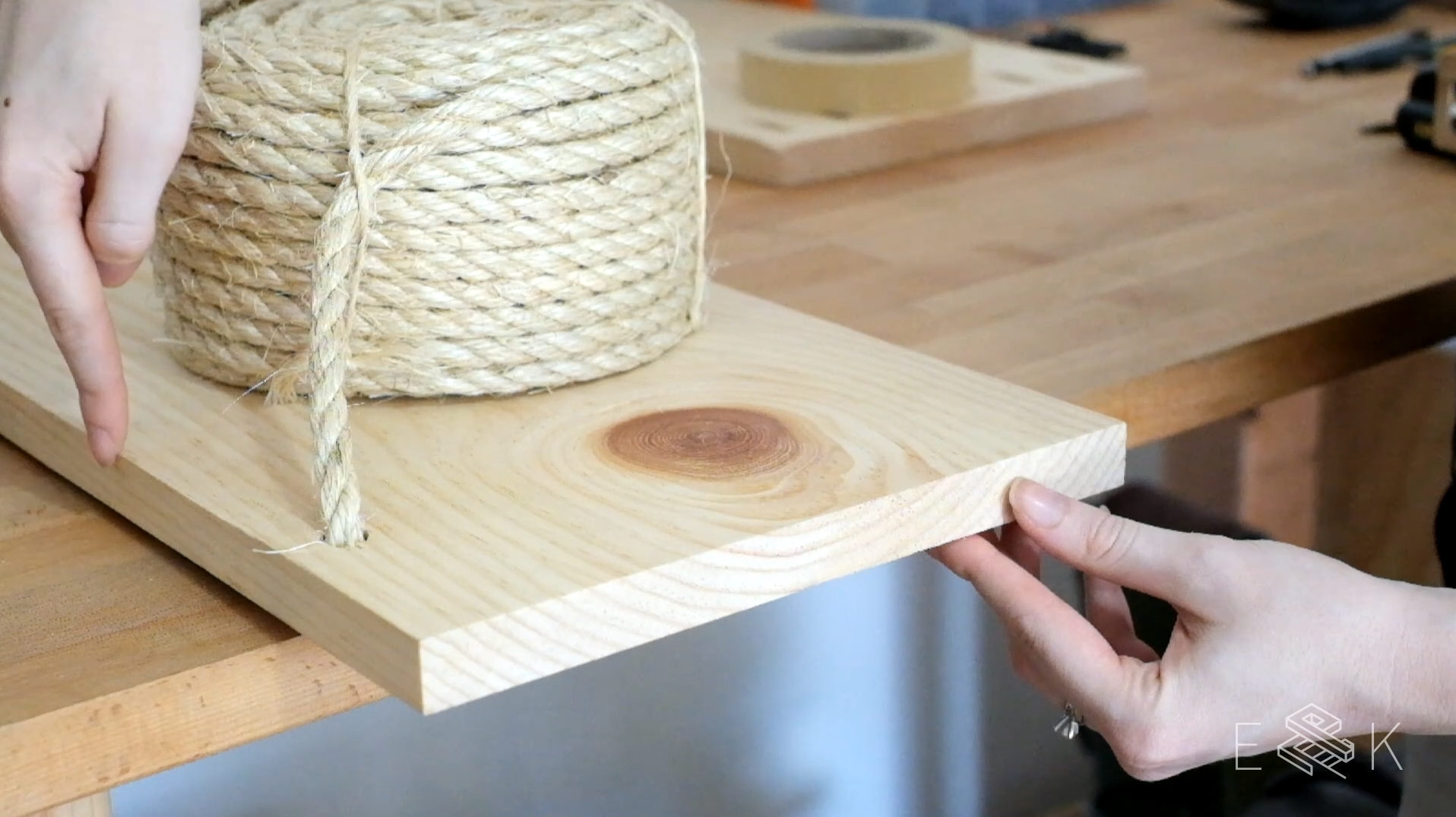 DIY Modern Cat Scratching Post : 8 Steps (with Pictures) - Instructables