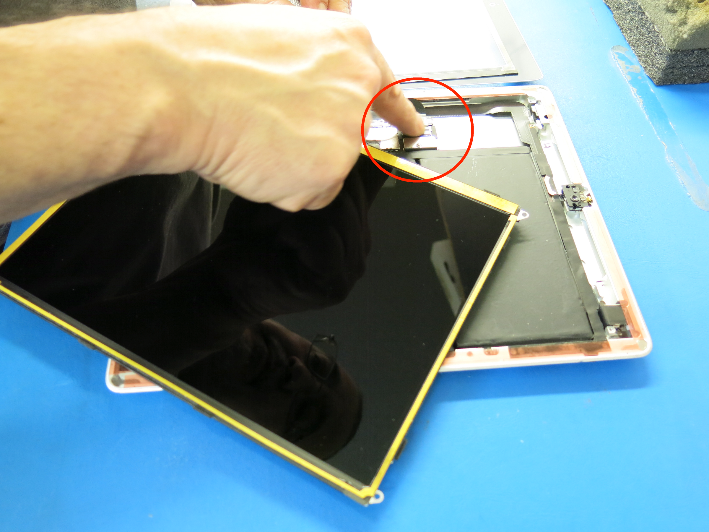 IPad 3/iPad 4 Digitizer Replacement : 7 Steps (with Pictures ...