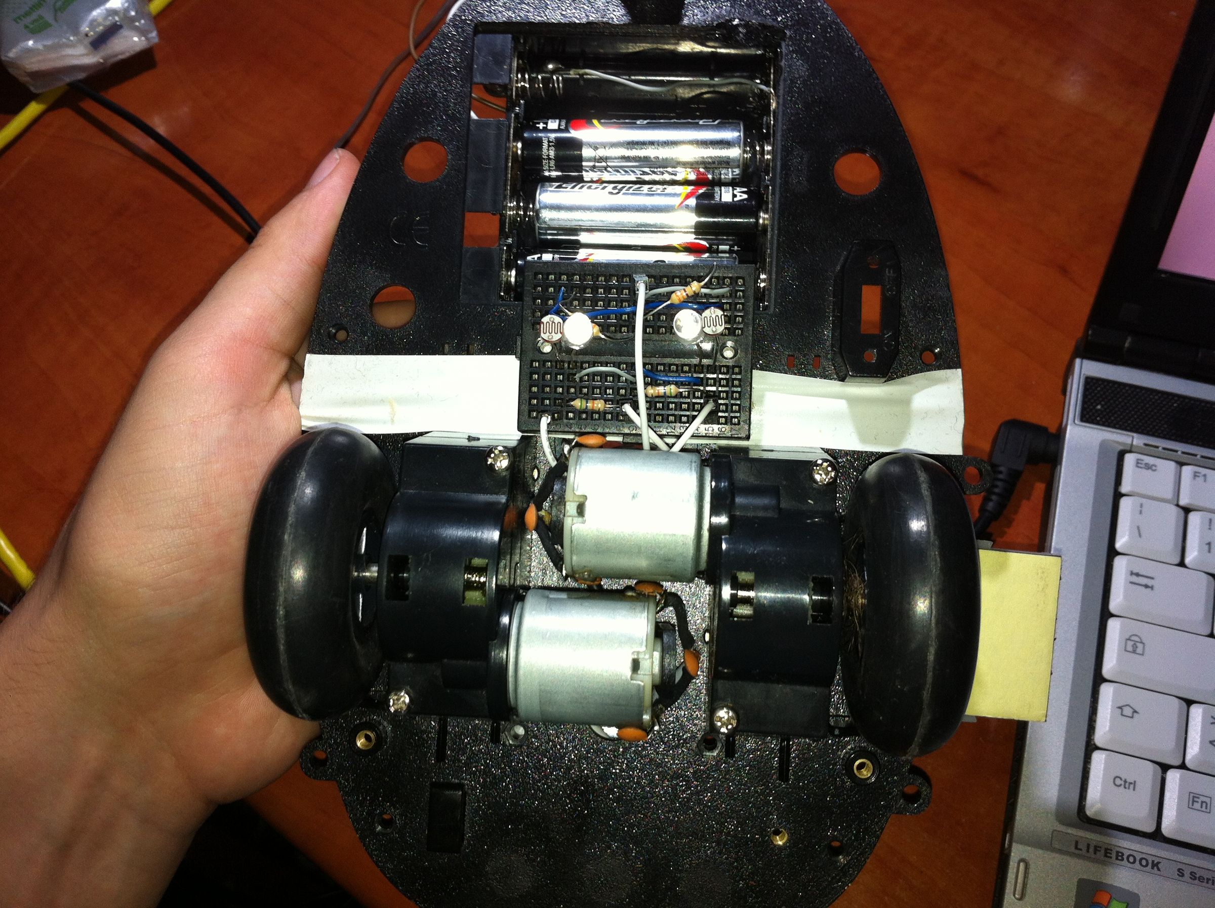 [Arduino] Linefollower With Photoresistors : 5 Steps - Instructables