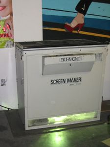 How to Silk Screen : 7 Steps - Instructables