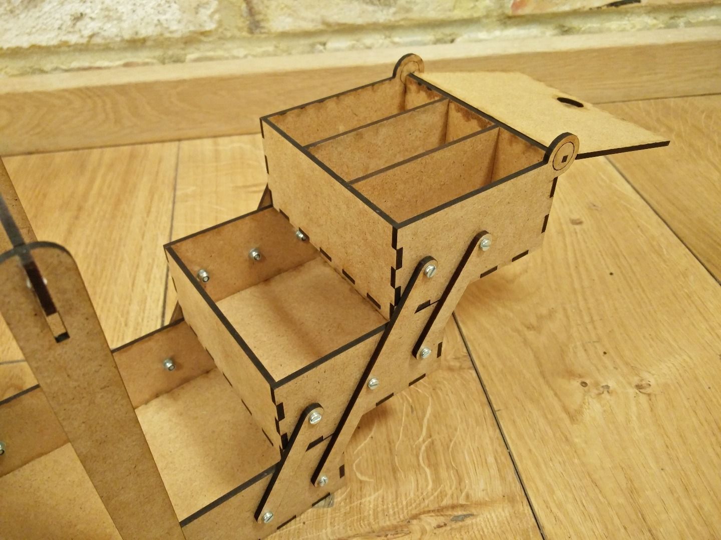 Laser Cut Pivoting Box : 10 Steps (with Pictures) - Instructables