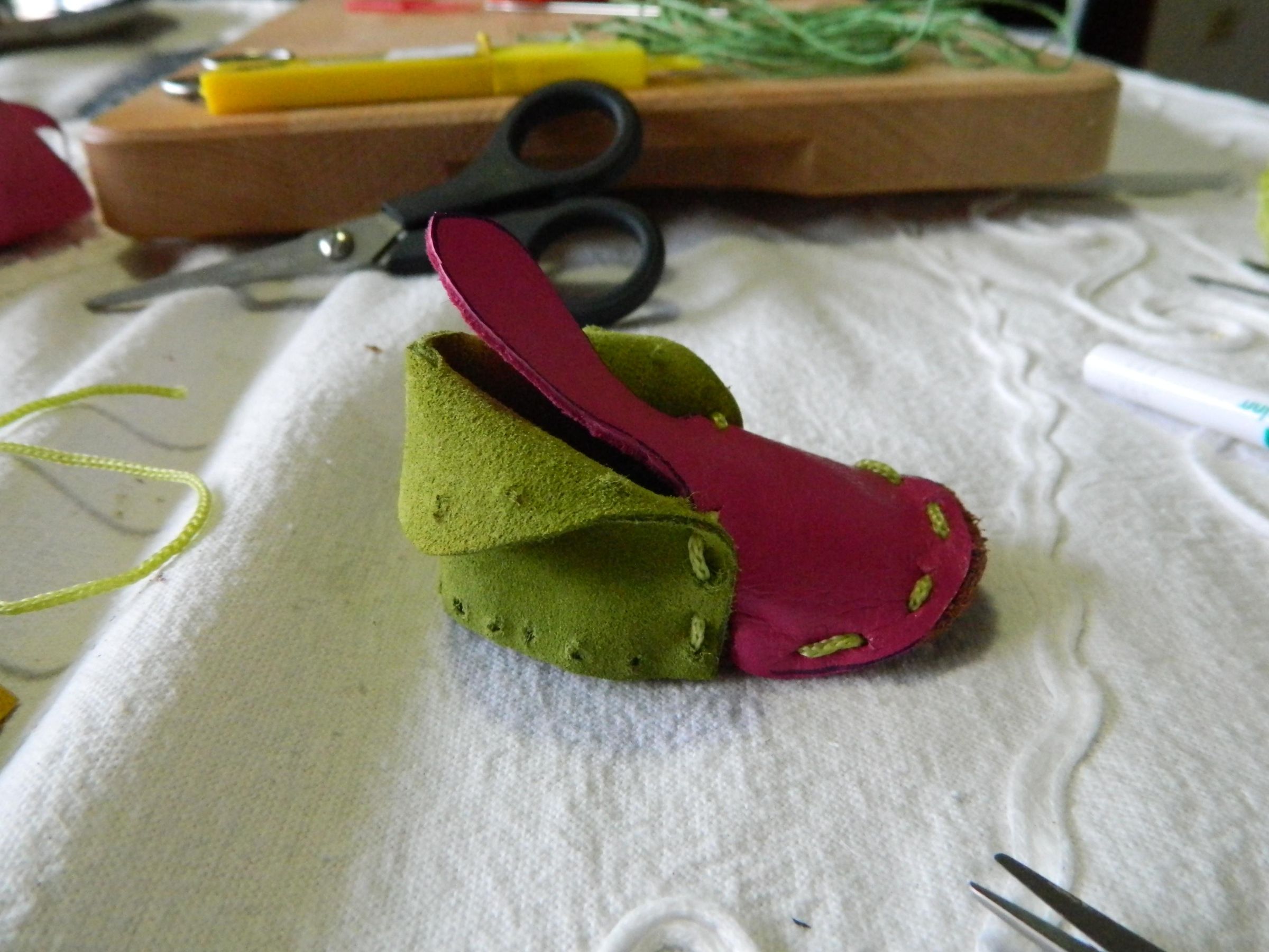 Leather Shoe Key Chain : 14 Steps (with Pictures) - Instructables