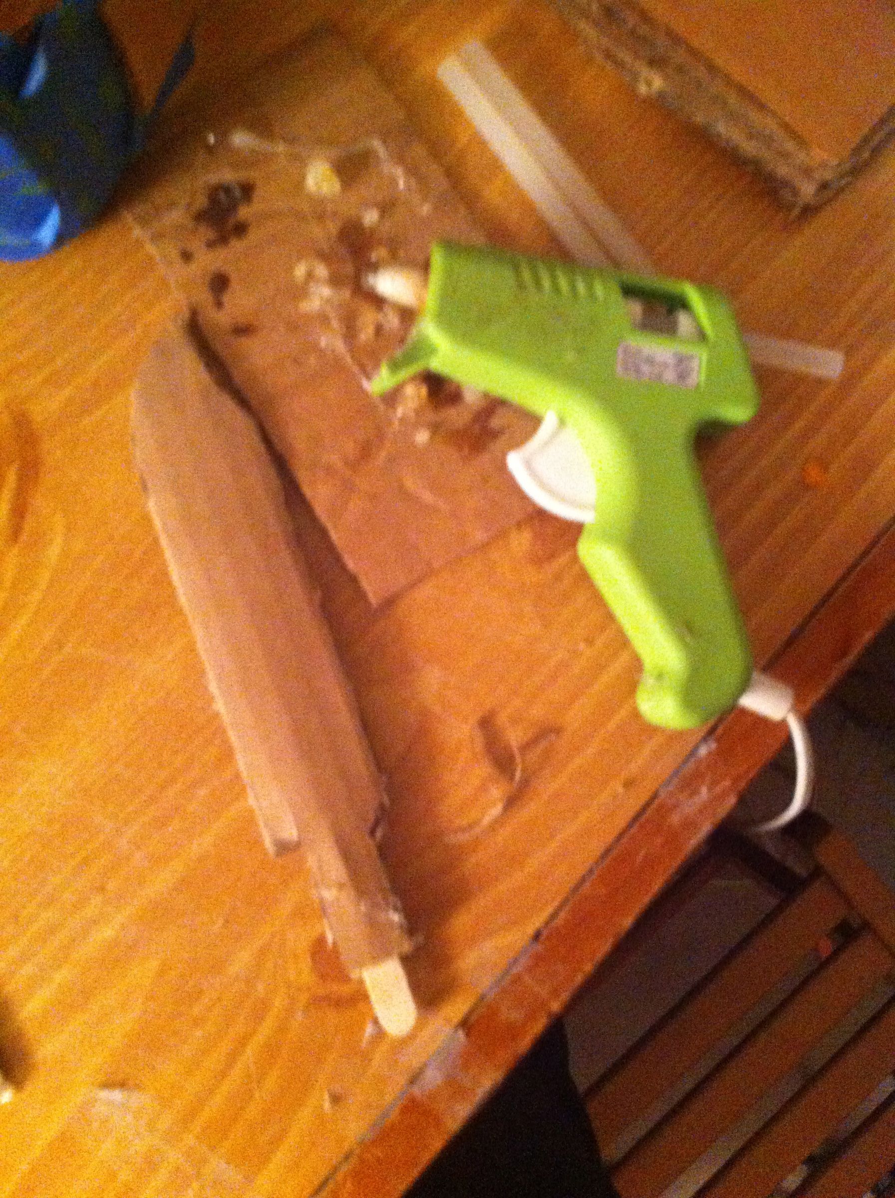 How to Make a Combat Knife Out of Cardboard : 5 Steps - Instructables
