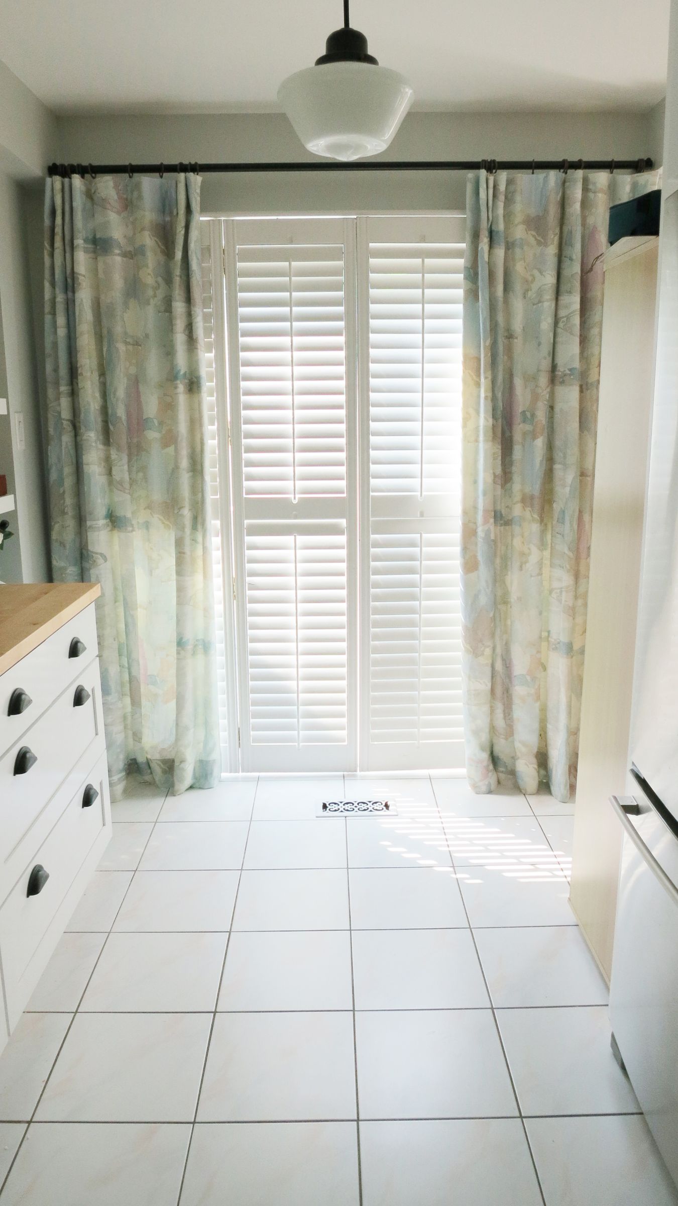 Got Chipped Floor Tile? Try This Fix! : 7 Steps (with Pictures ...