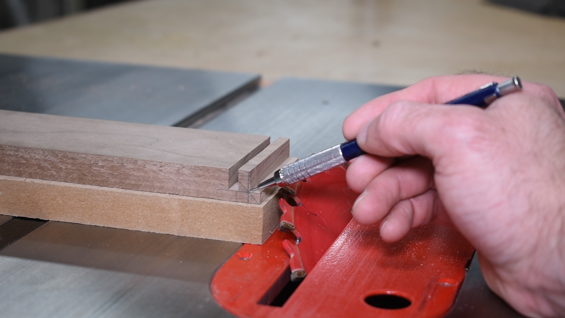Locking Rabbet Miter Joint : 8 Steps (with Pictures) - Instructables