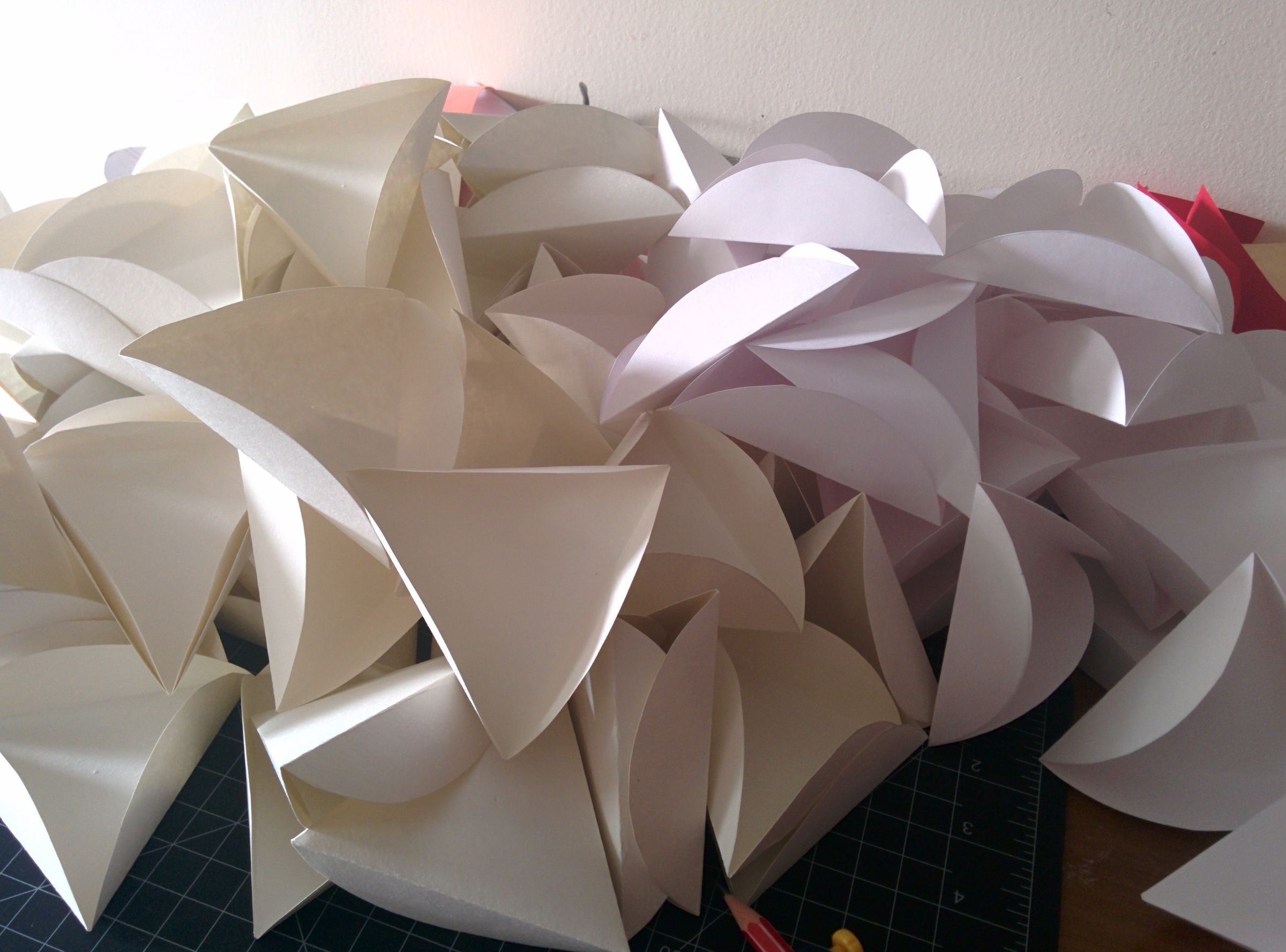 Modular Geometric Paper Lamps, 5 Designs : 10 Steps (with Pictures ...