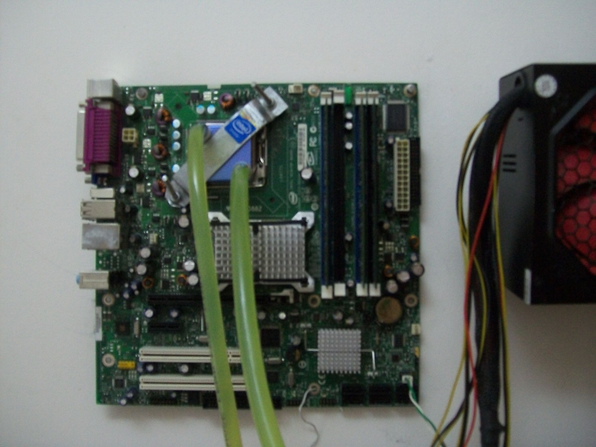 DIY Wall Mounted Water Cooled Computer : 5 Steps (with Pictures ...