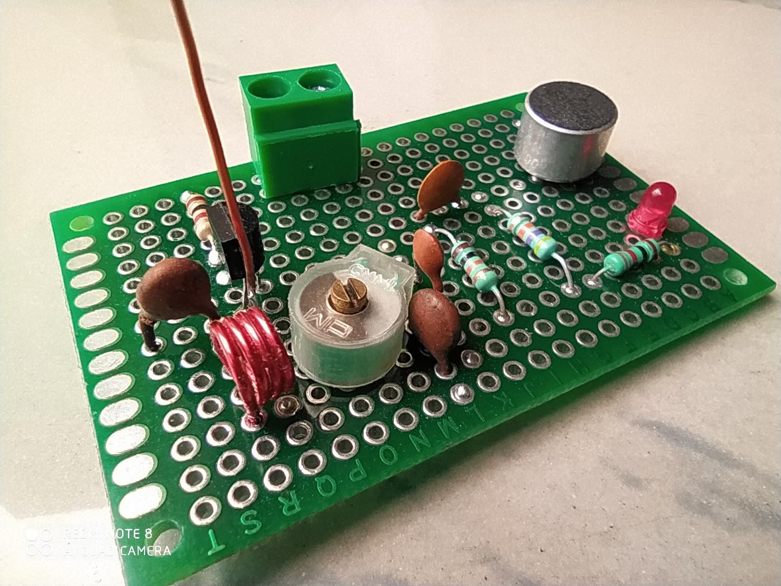 FM TRANSMITTER(SPY BUG) : 5 Steps - Instructables