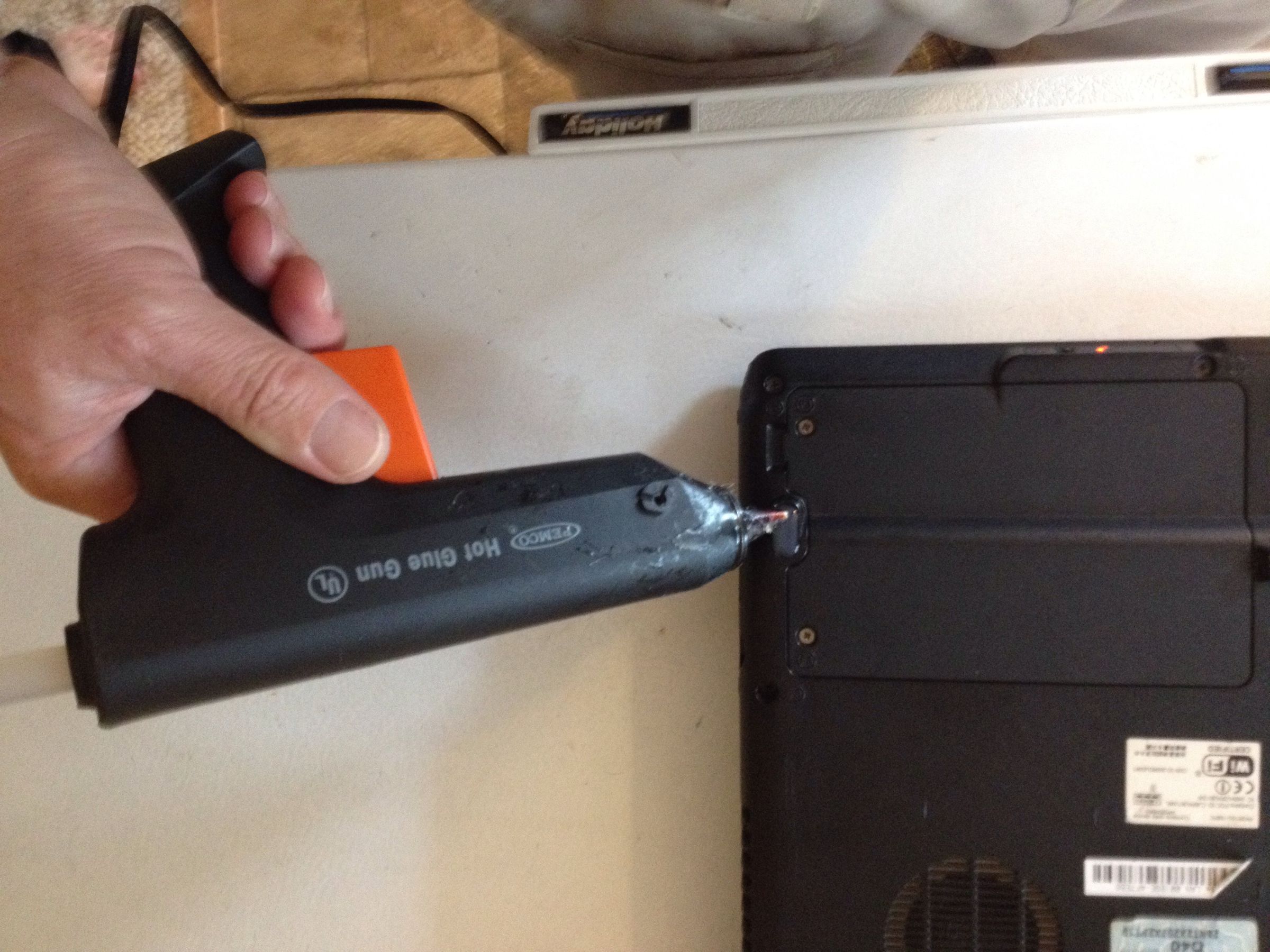 How to Fix Rubber Feet for a Laptop (1 Easy Step) - Instructables