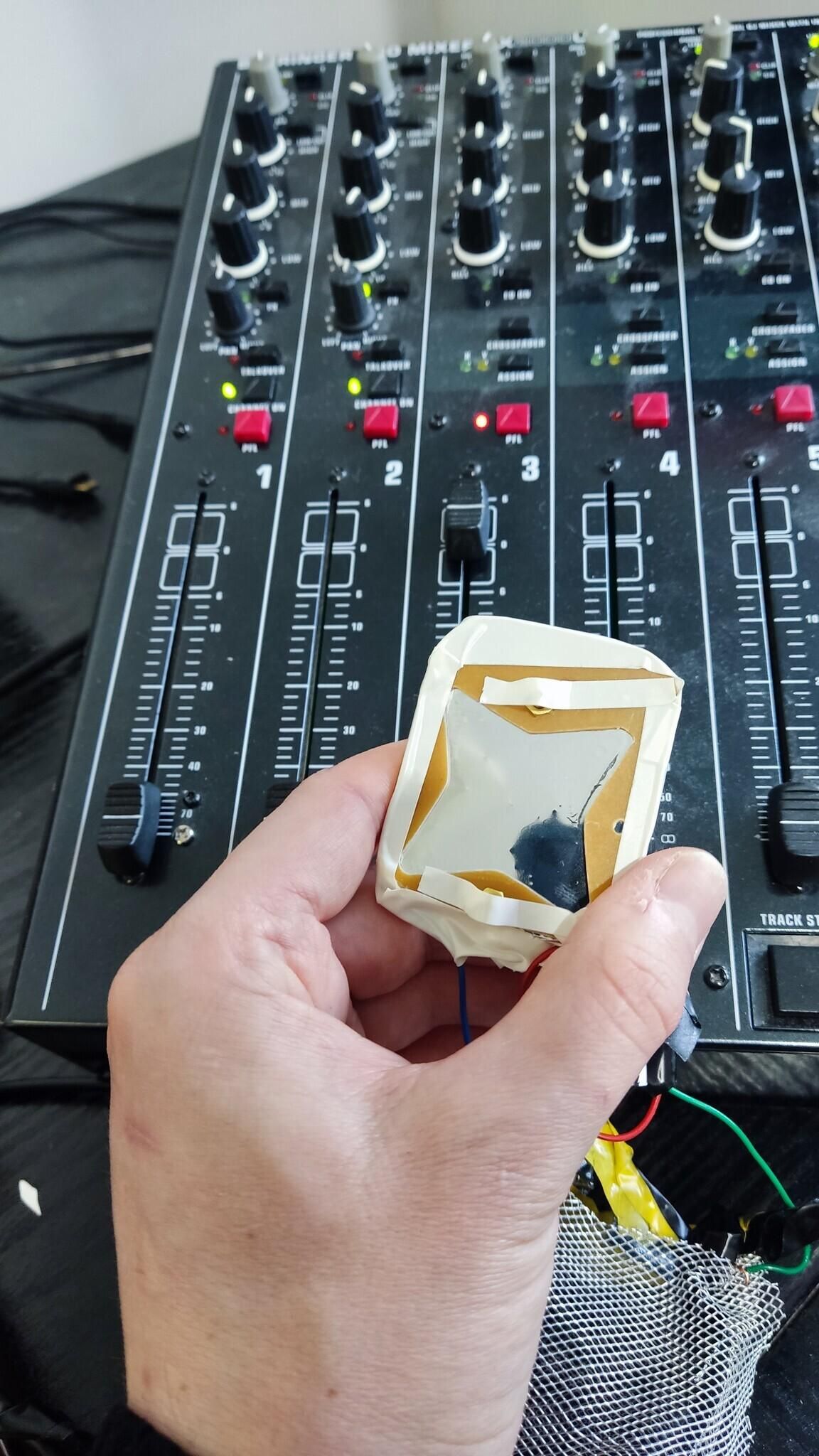 DIY Large Diaphragm True Condenser Microphone Capsule - From Scratch ...