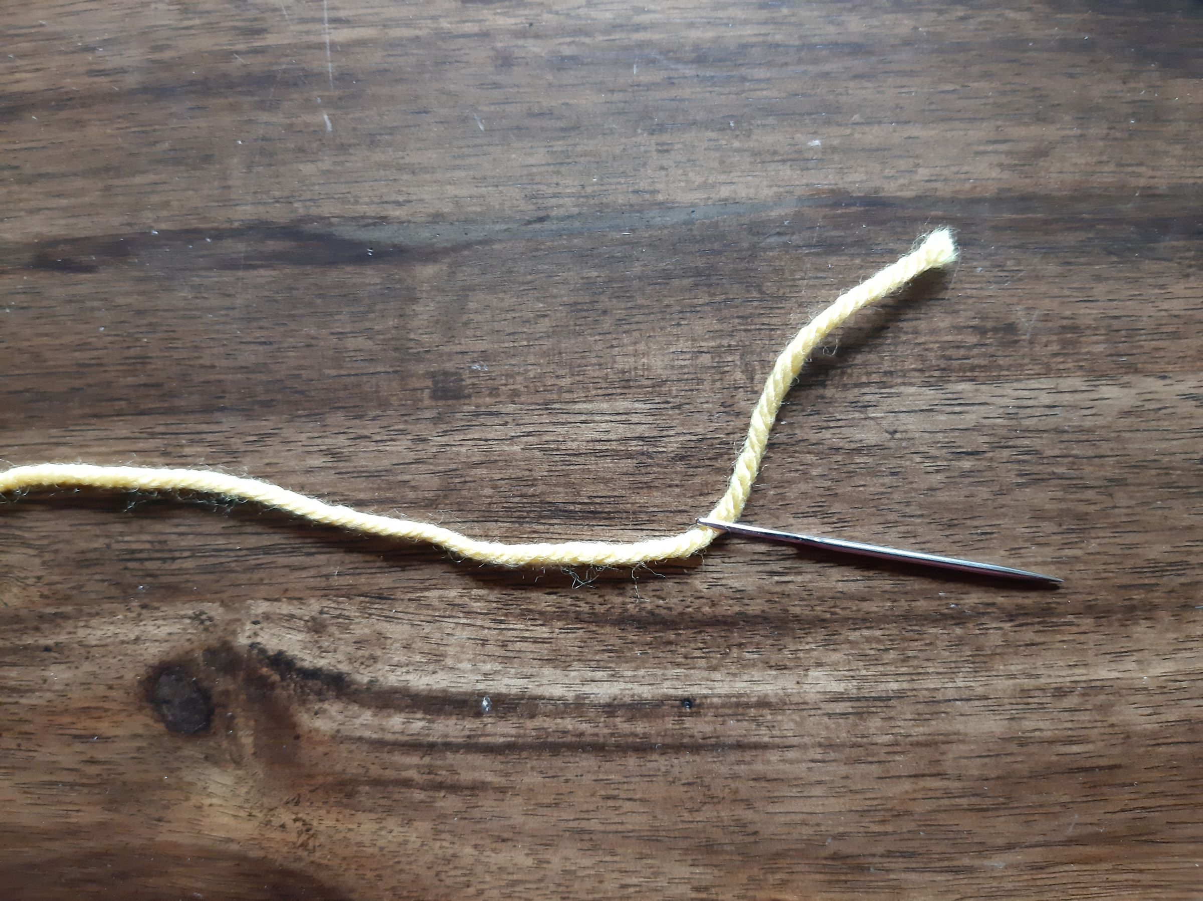 Magic Yarn Ball: Joining Scraps Without Knots : 5 Steps (with Pictures ...