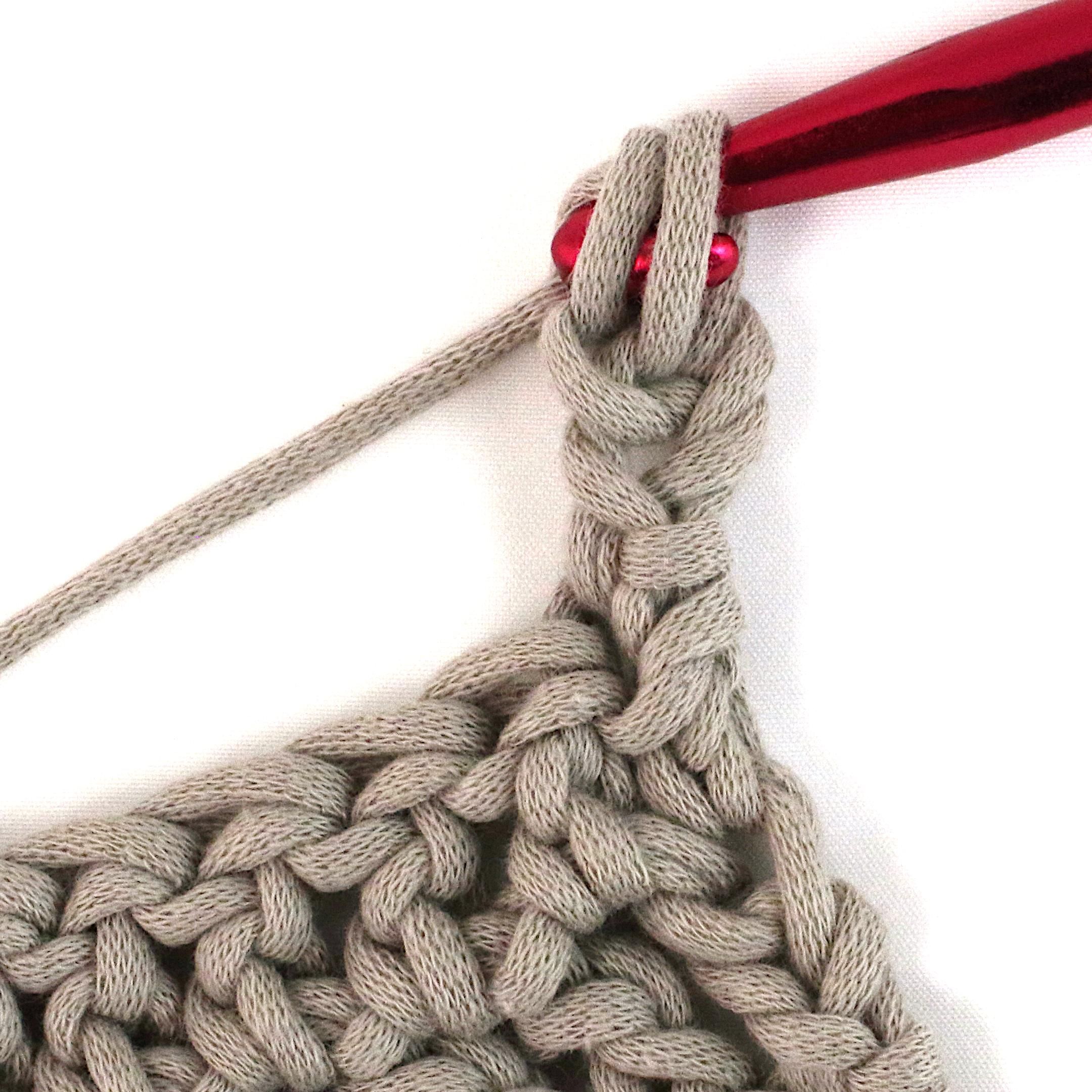 Crochet Turning Chain Alternatives : 5 Steps (with Pictures ...