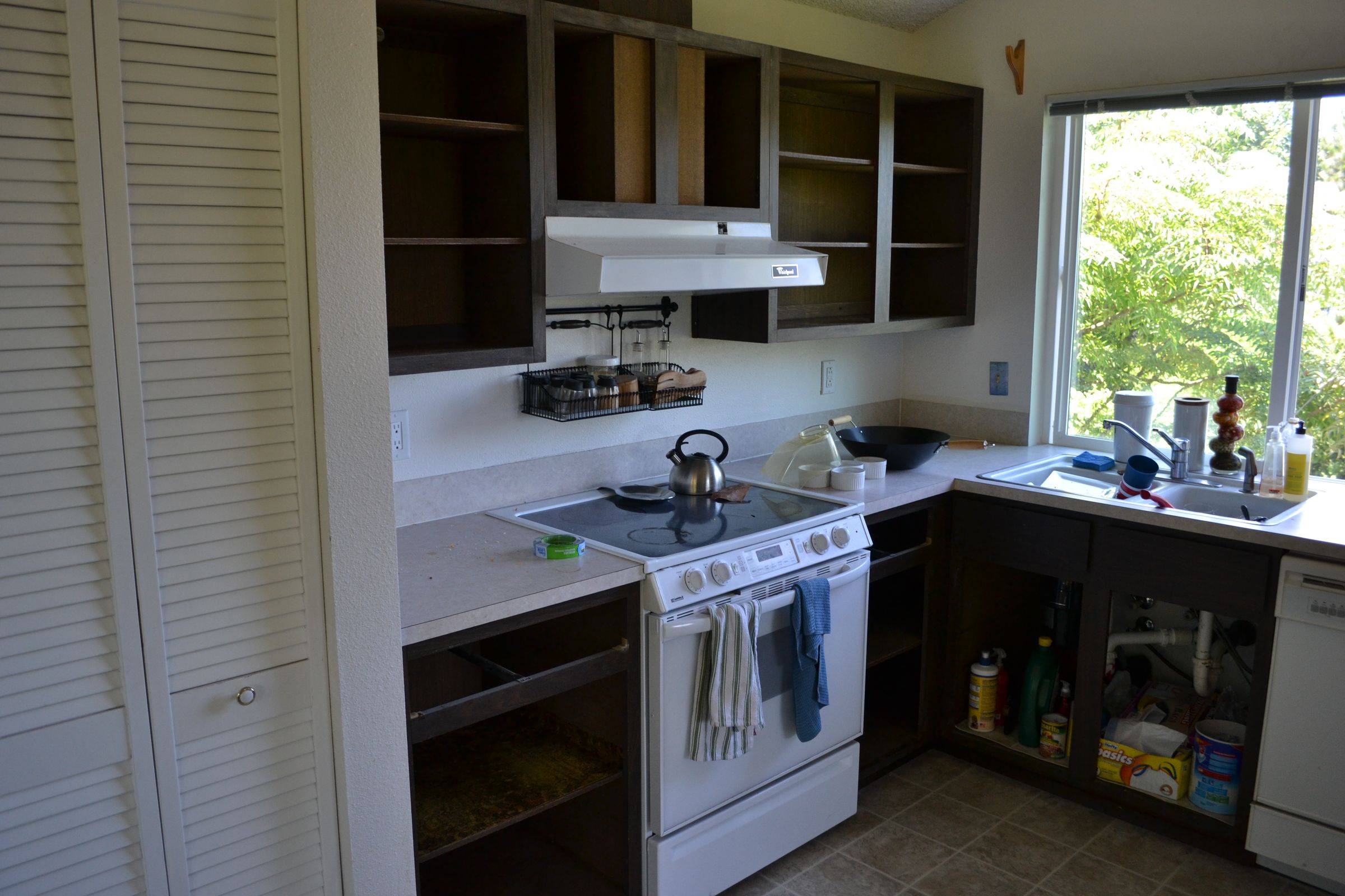 Remodeling: Refreshing Kitchen Cabinets : 7 Steps (with Pictures ...