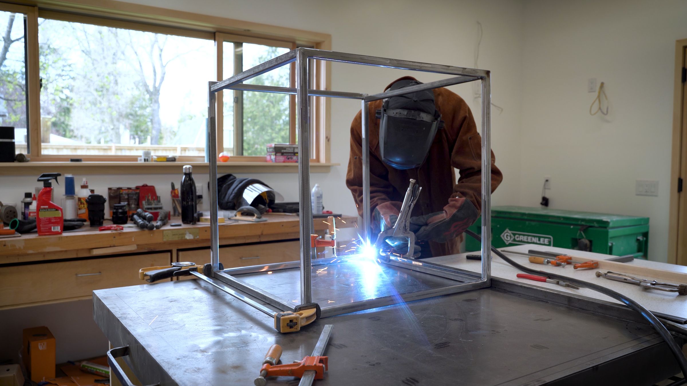 Fake Live Edge Table : 19 Steps (with Pictures) - Instructables