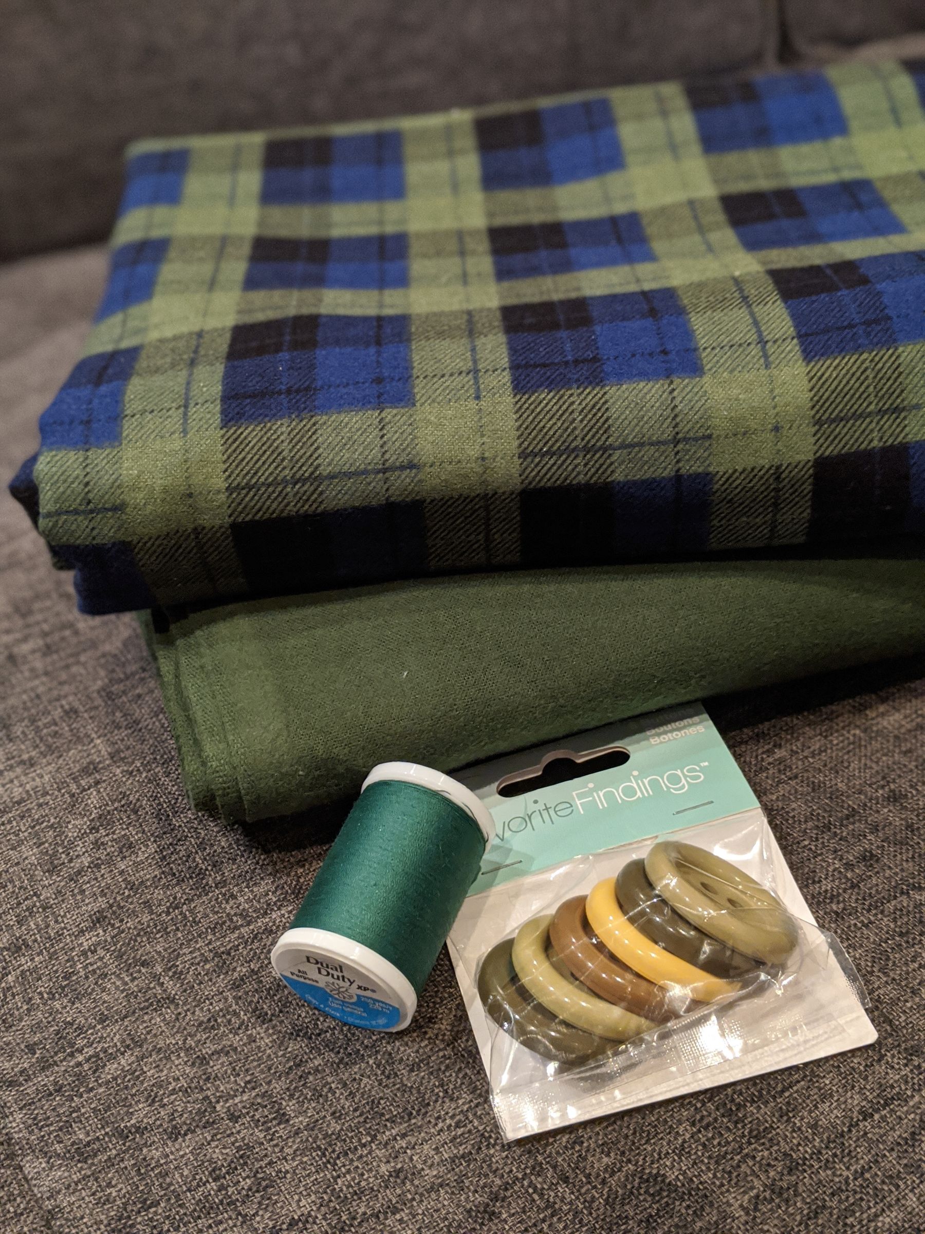 Cozy Reversible Hooded Capelet : 14 Steps (with Pictures) - Instructables