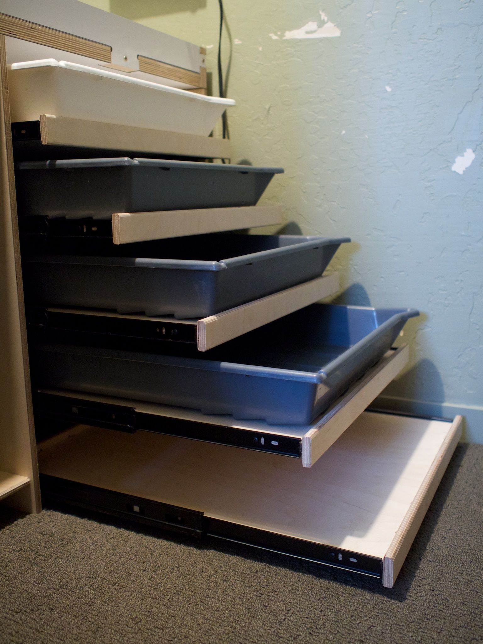 Home Darkroom Design for Small Spaces : 7 Steps (with Pictures ...