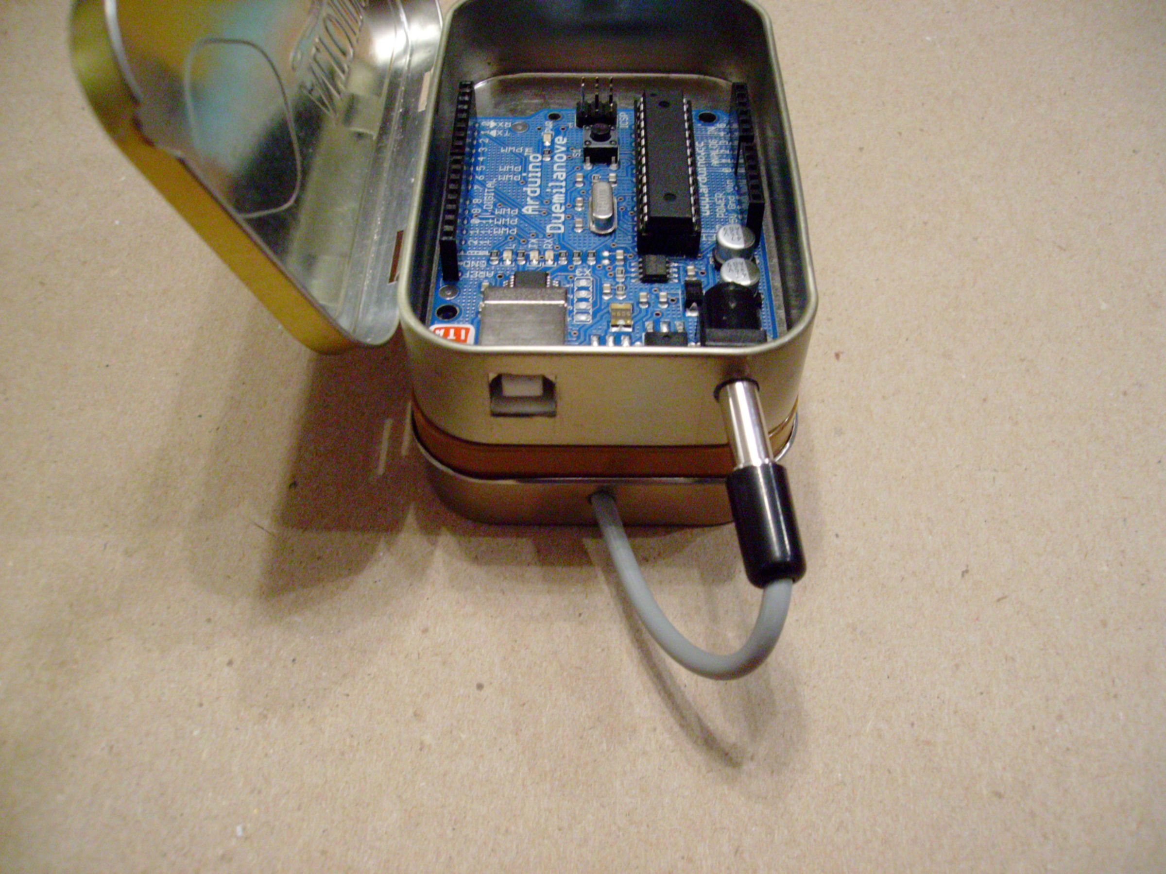 Arduino and Battery Pack in Altoids Tins : 17 Steps - Instructables