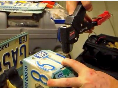Build a License Plate Birdhouse (with Pictures) - Instructables