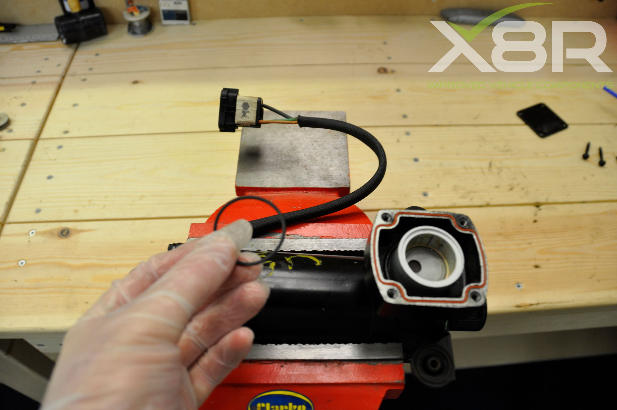 Range Rover P38 EAS Air Suspension Compressor Piston Seal and Filter ...