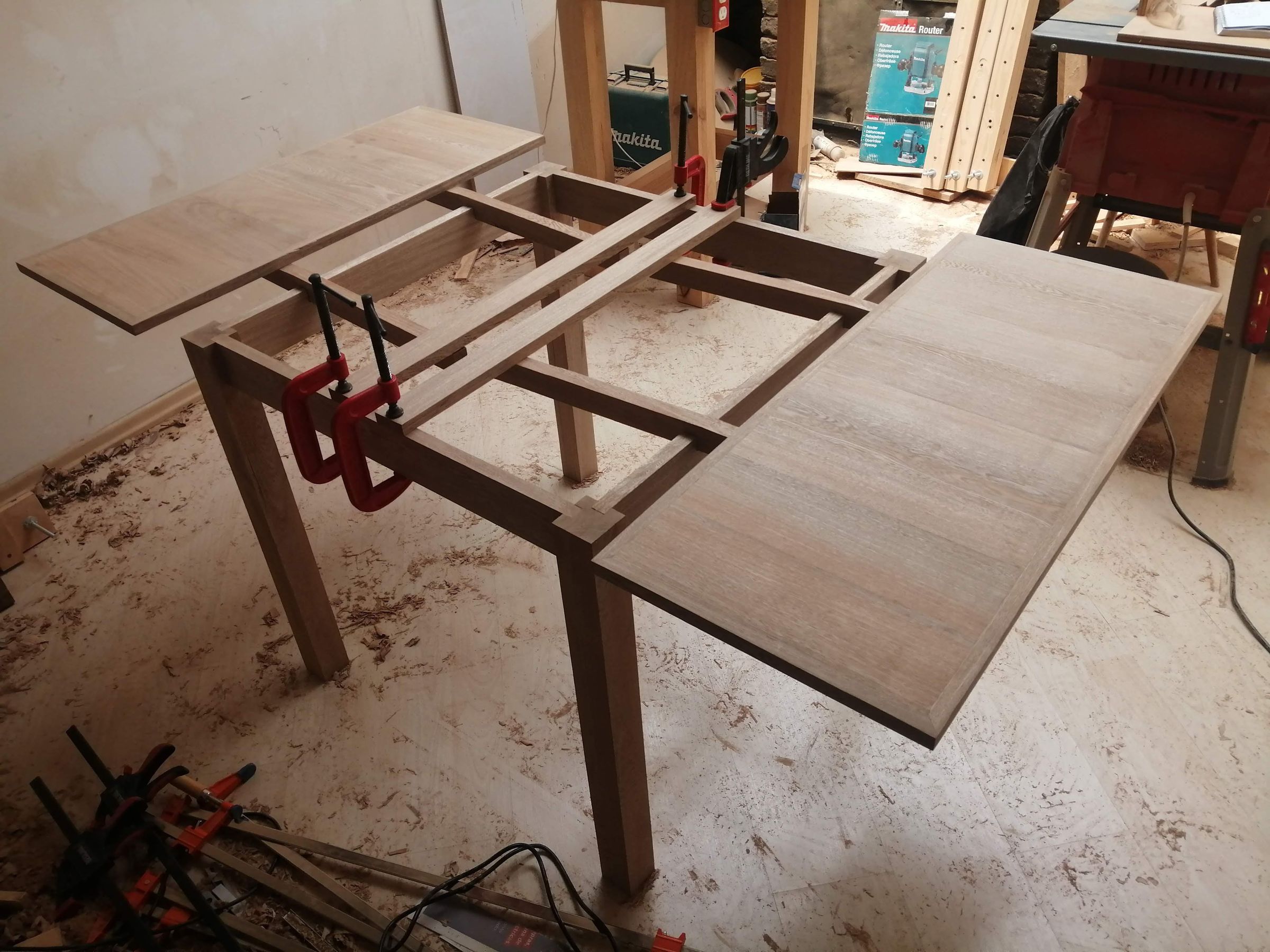 How to Make: a Dutch Draw-Leaf Dining Table : 5 Steps - Instructables